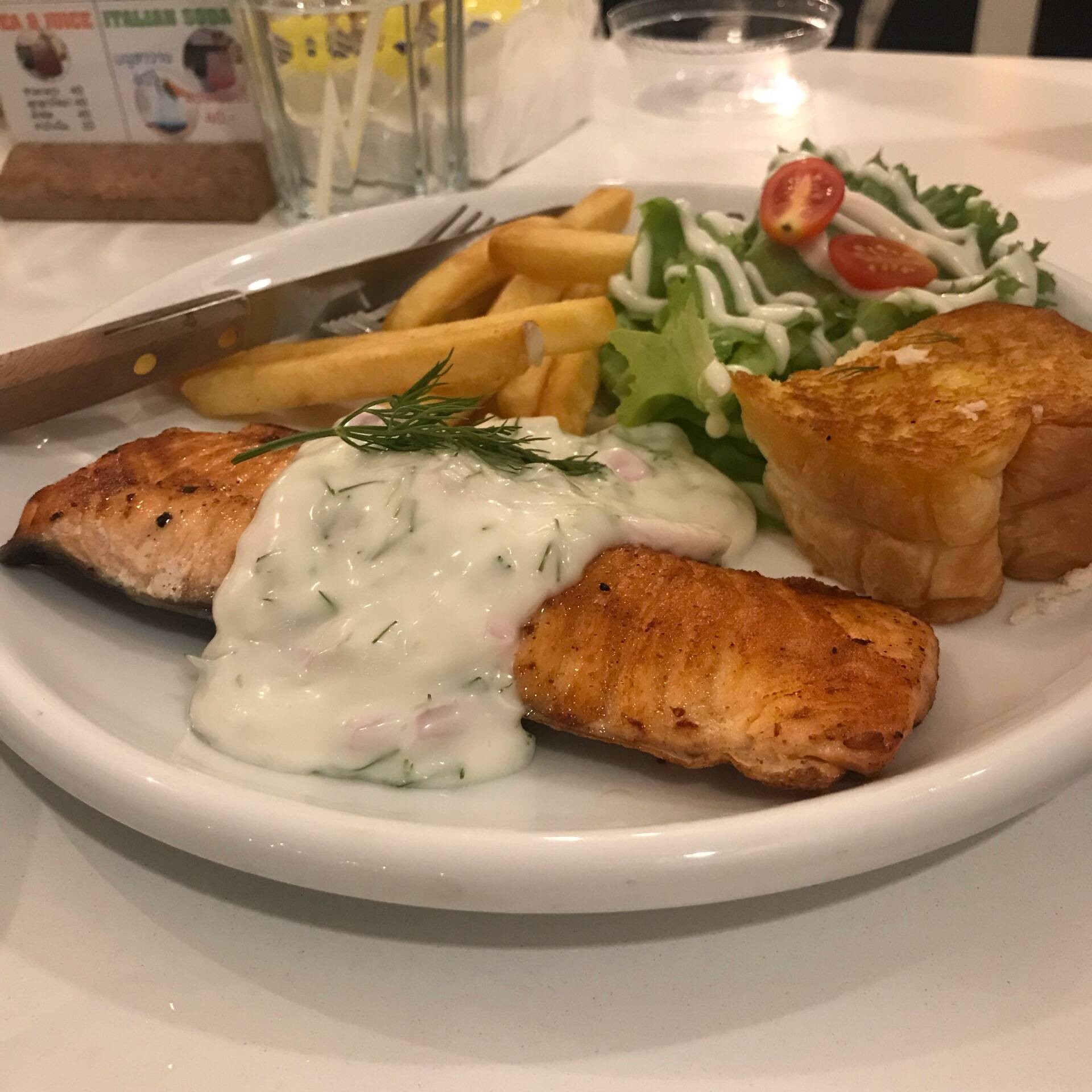 รูป Hello Steak มาบยางพร