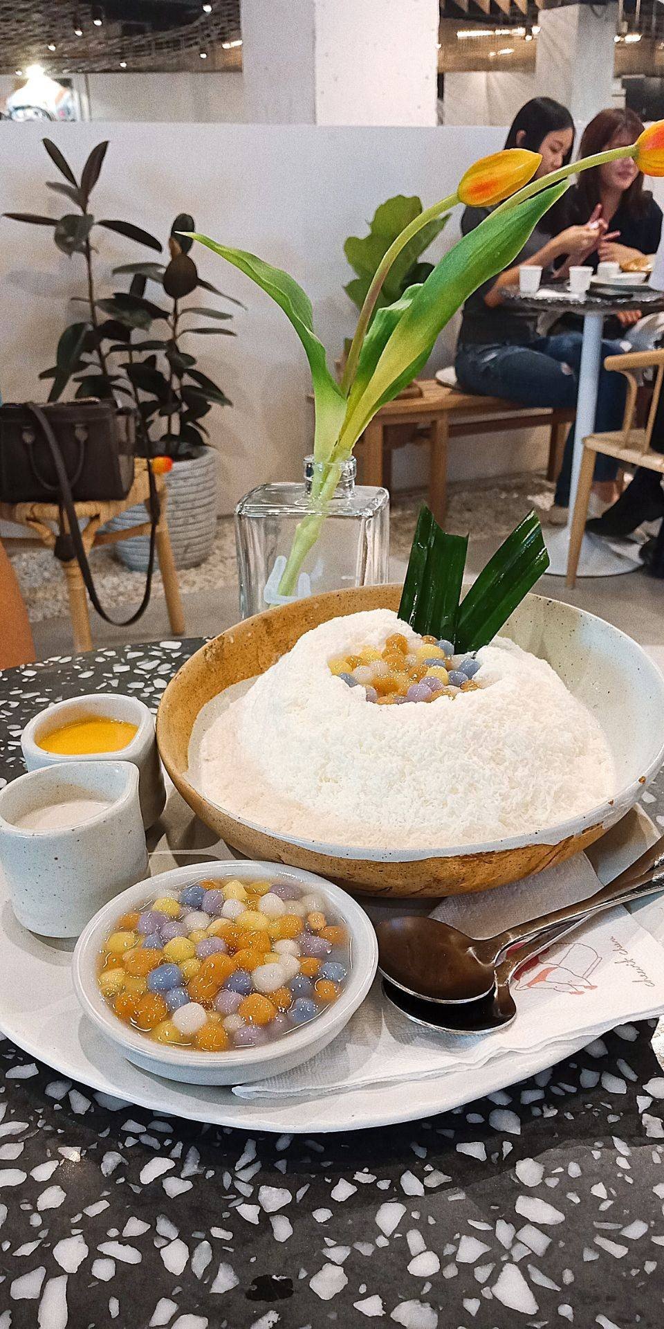 รีวิว Cheevit Cheeva ชั้น4 ฝั่งพลาซ่า - บิงซูบัวลอยไข่เค็มยั่วๆ มาเปิด ...