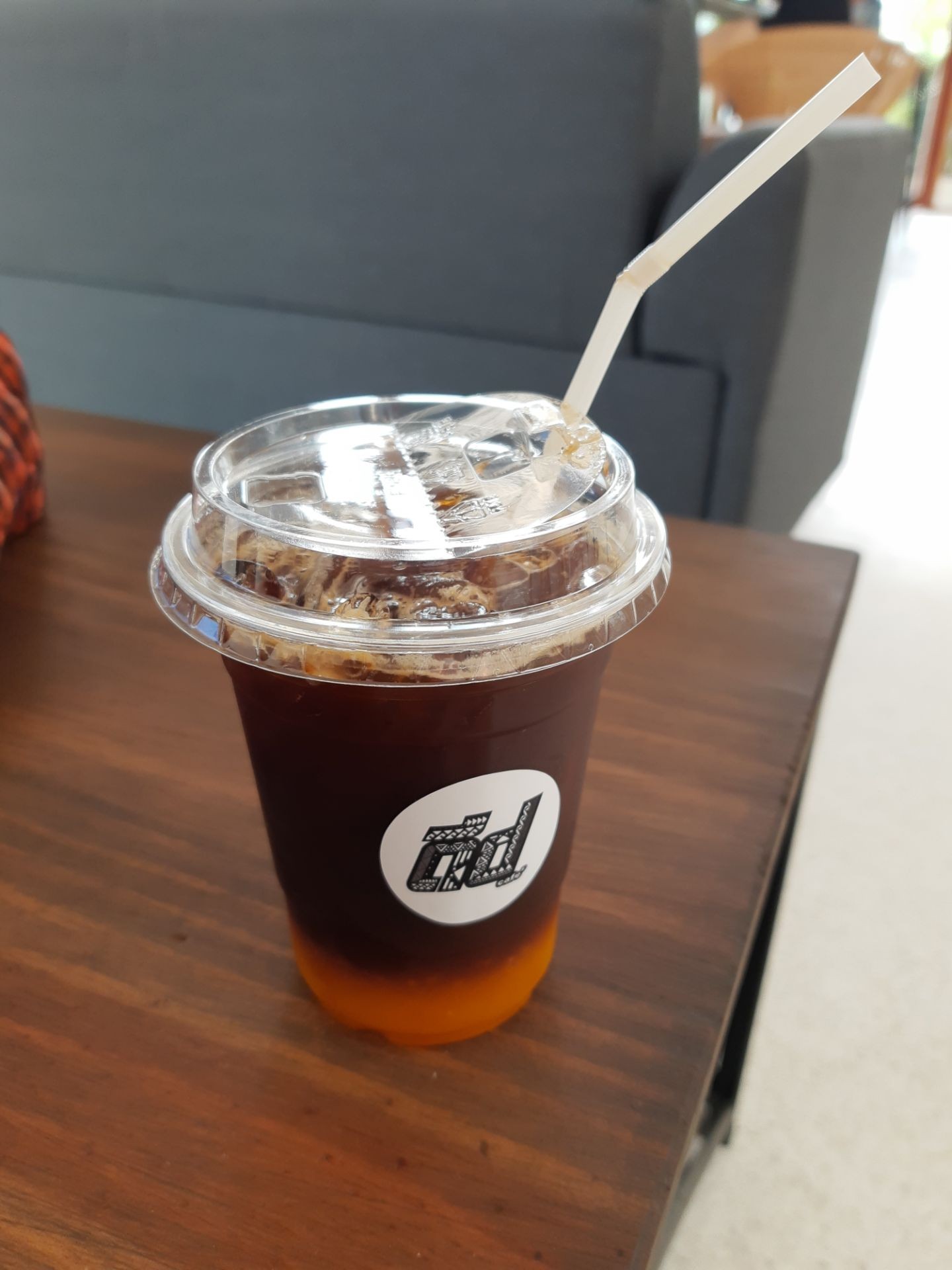 รีวิว ดีd cafe' - ร้านกาแฟนั่งสบายๆมีคาร์แครข้างระหว่างนั่งรอล้างรถดีครับ