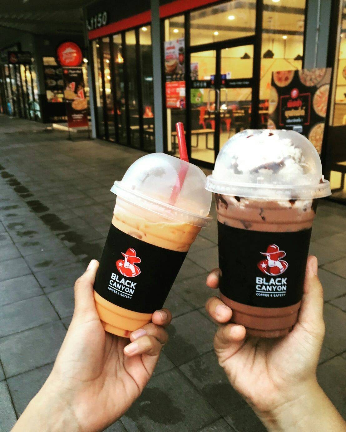 รีวิว Black Canyon PTT จอมเทียน พัทยาใต้ - chocolate + thai tea PRO AIS ...