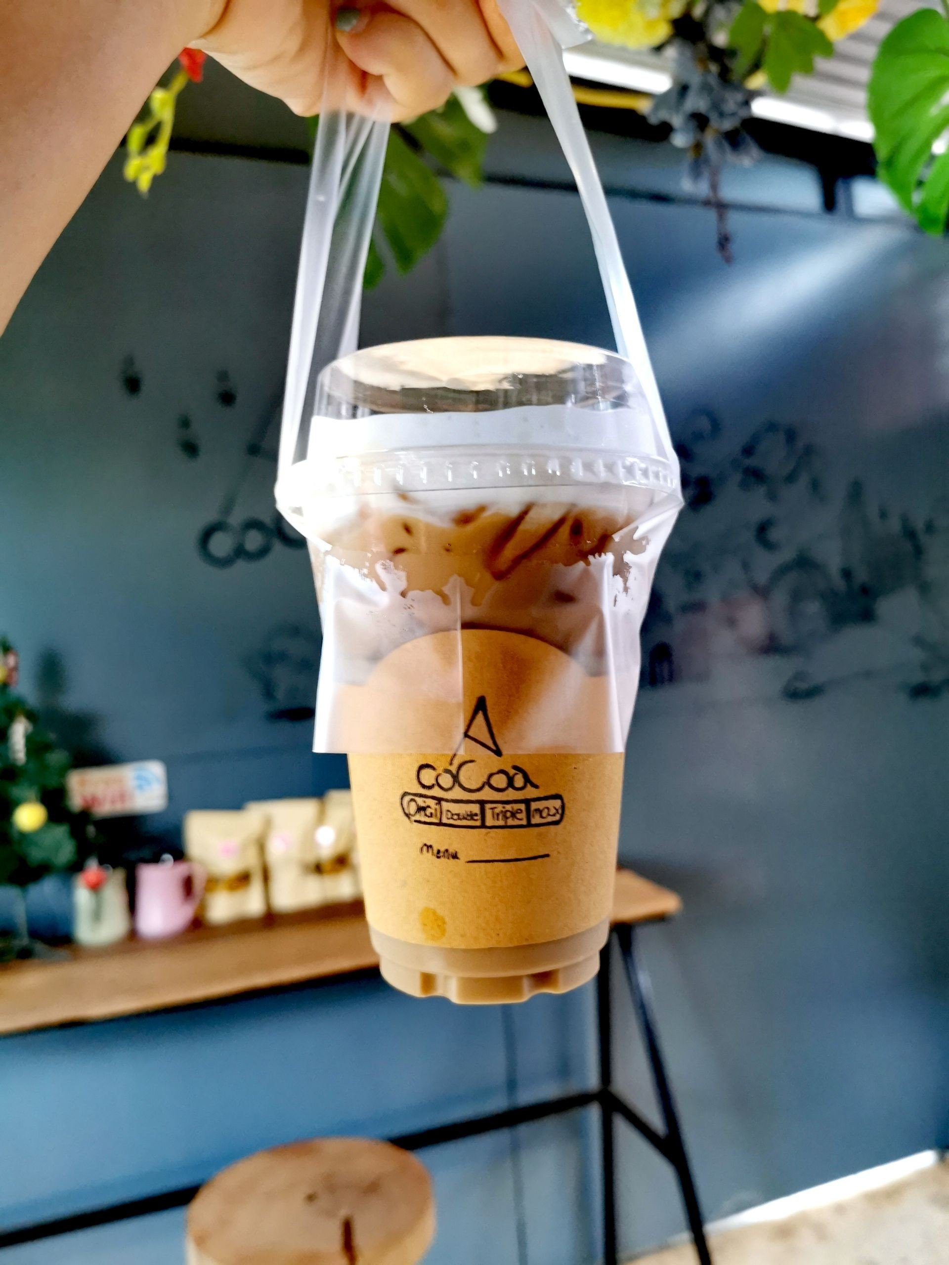 รีวิว Acoco - เจ้าของร้านเป็นคุณแม่ผู้น่ารักท่่านนึงที่มีกาแฟที่ดีดตัวมาก