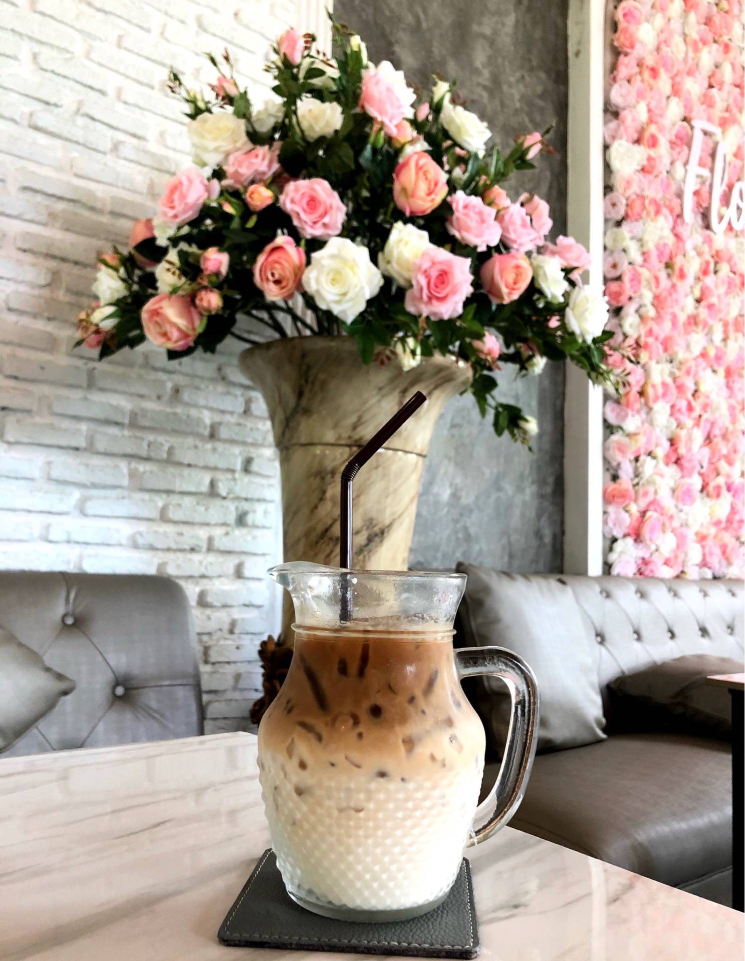 รีวิว Florista Cafe And Eatery - ร้านสวย ตกแต่งดี