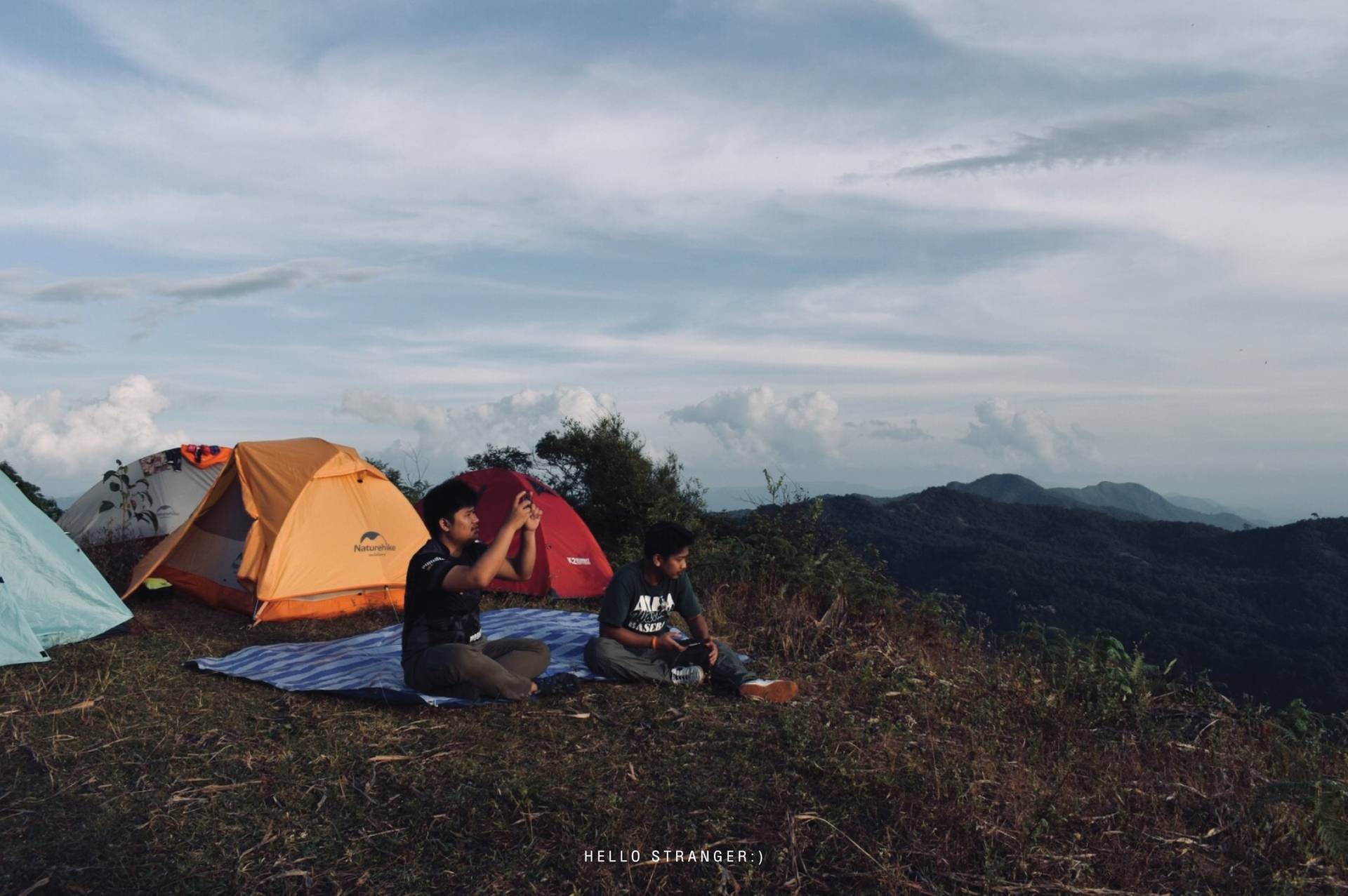 Mon Pui Mok : เดินป่าล่าหมอก ที่ม่อนปุยหมอก จ.ตาก