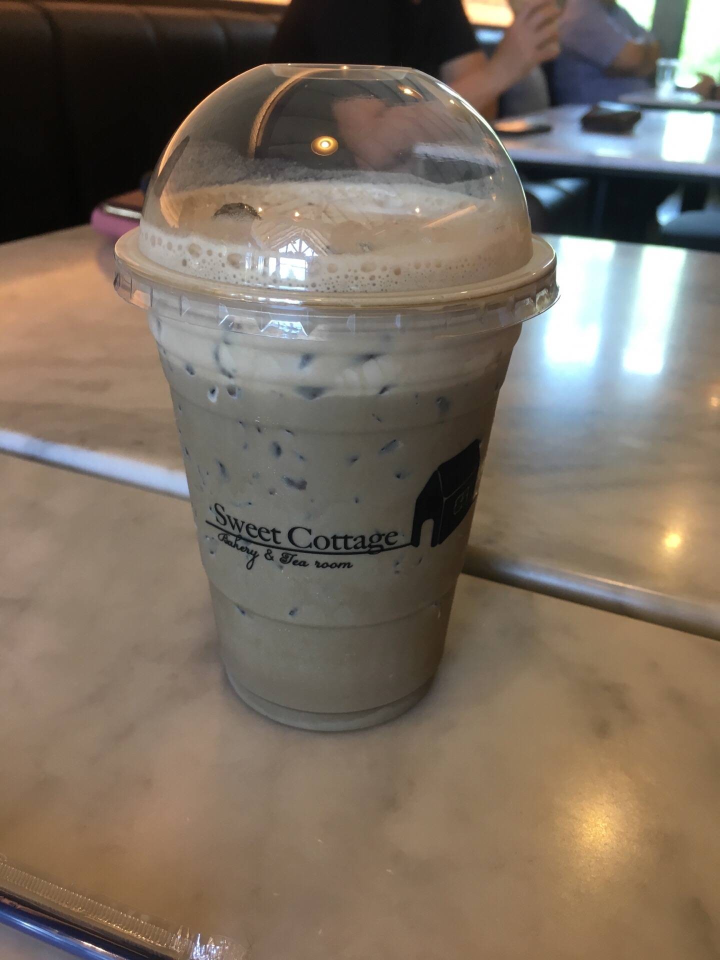 รีวิว Sweet Cottage Bakery & Tea Room - ร้านสวย เครื่องดื่มเลิศ