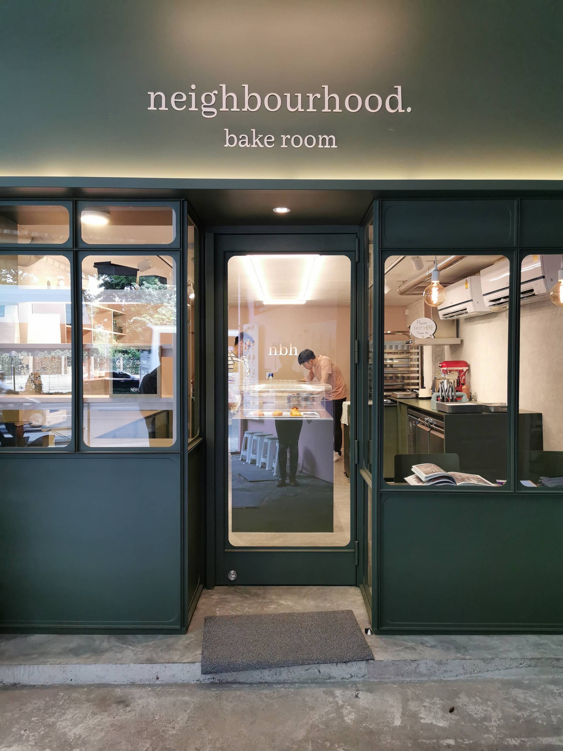 รีวิว Neighbourhood Bakeroom - ร้านขนมปังเปิดใหม่ ไส้แน่น แถว BTS หมอชิต