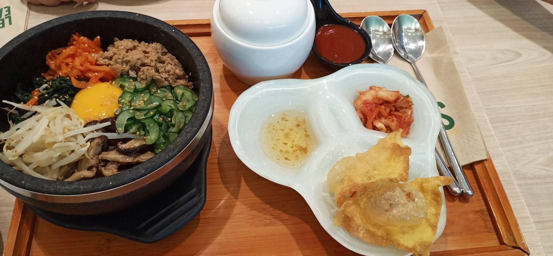 รีวิว LET'S EAT Deliciously - อร่อยๆชามใหญ่มากค่ะ