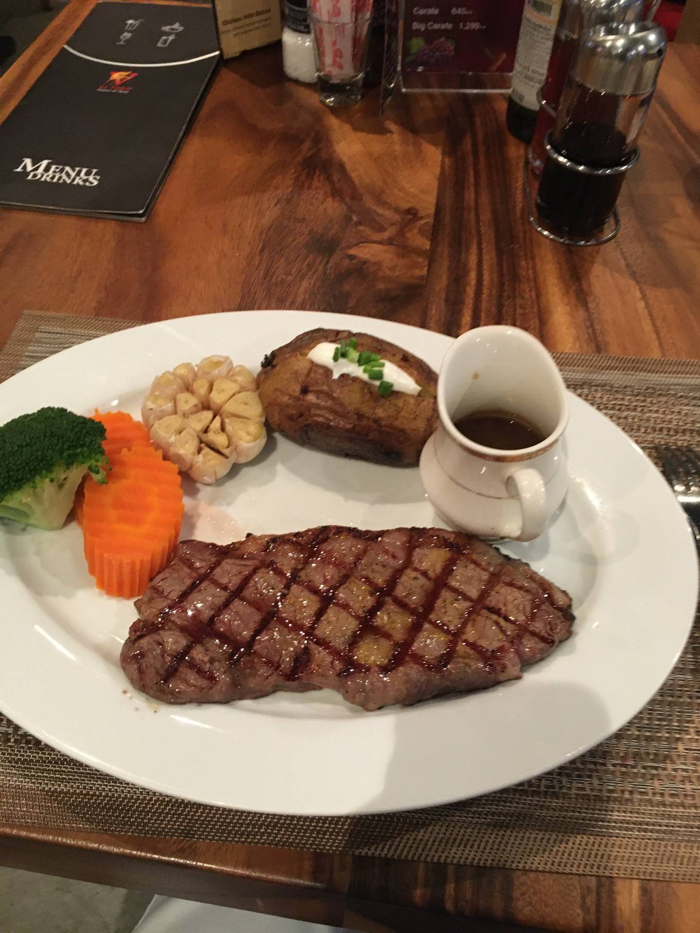 รีวิว EL TORO Steakhouse and Churrascaria พร้อมพงษ์ - Medium rare ...