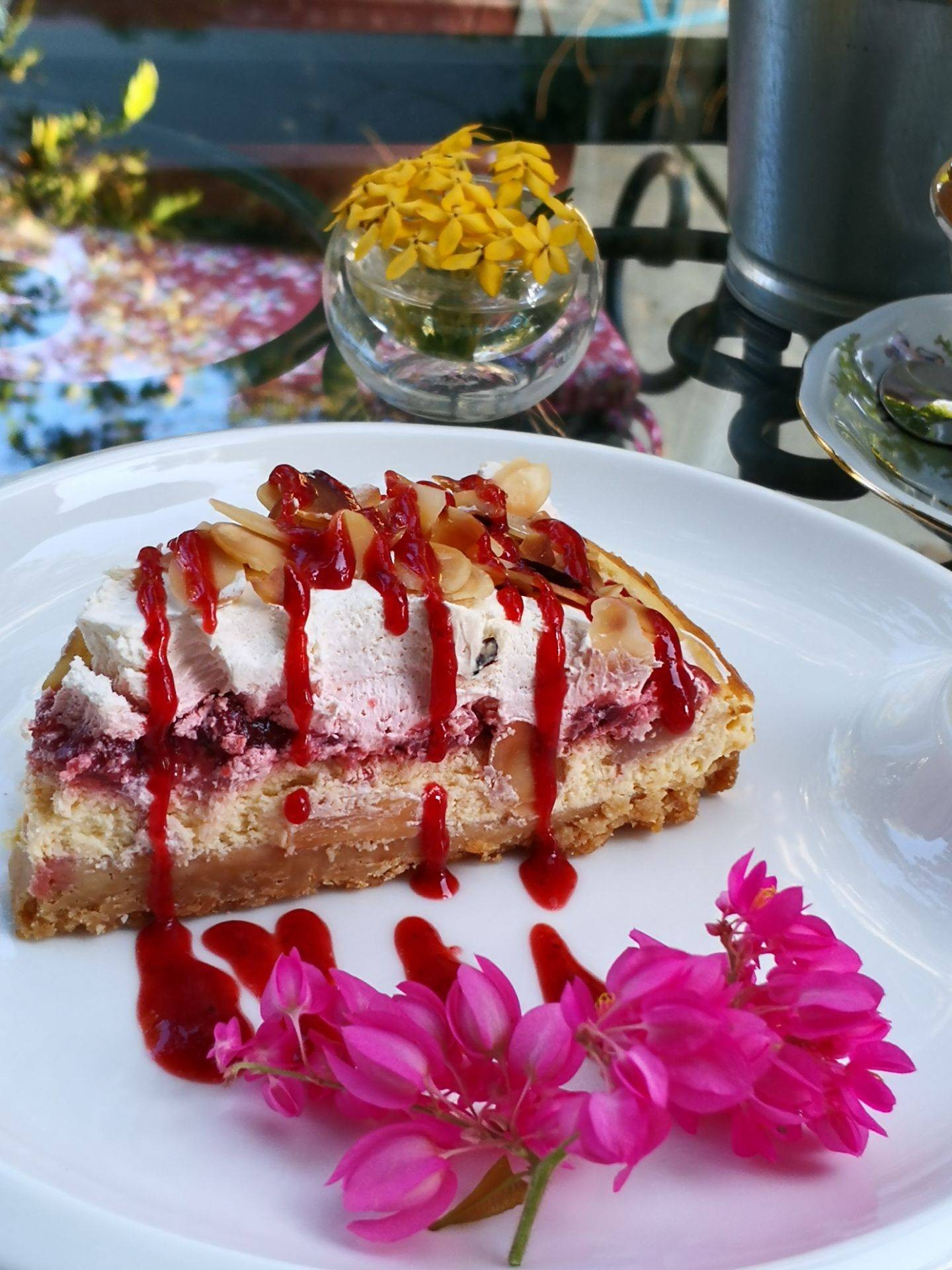 รีวิว Zen Cafe & Bistro (by Hakk Foundation) - This is a beautiful ...