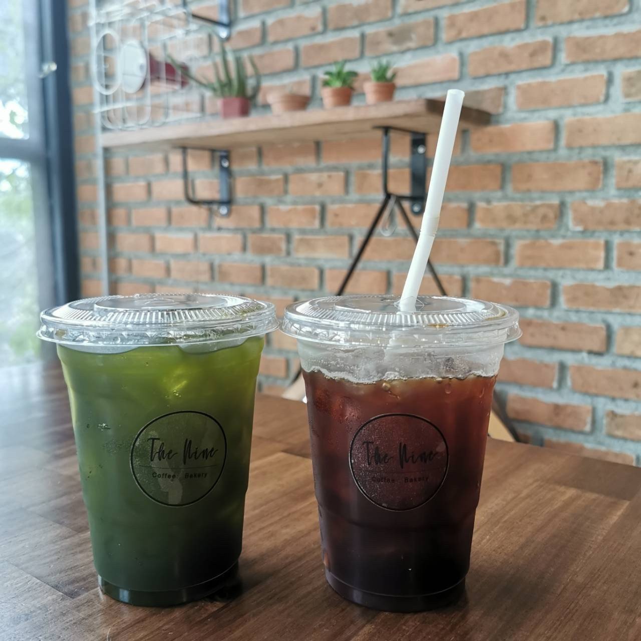 รีวิว The Nine Coffee & Bakery - ร้านนั่งชิล บรรยากาศดีๆ