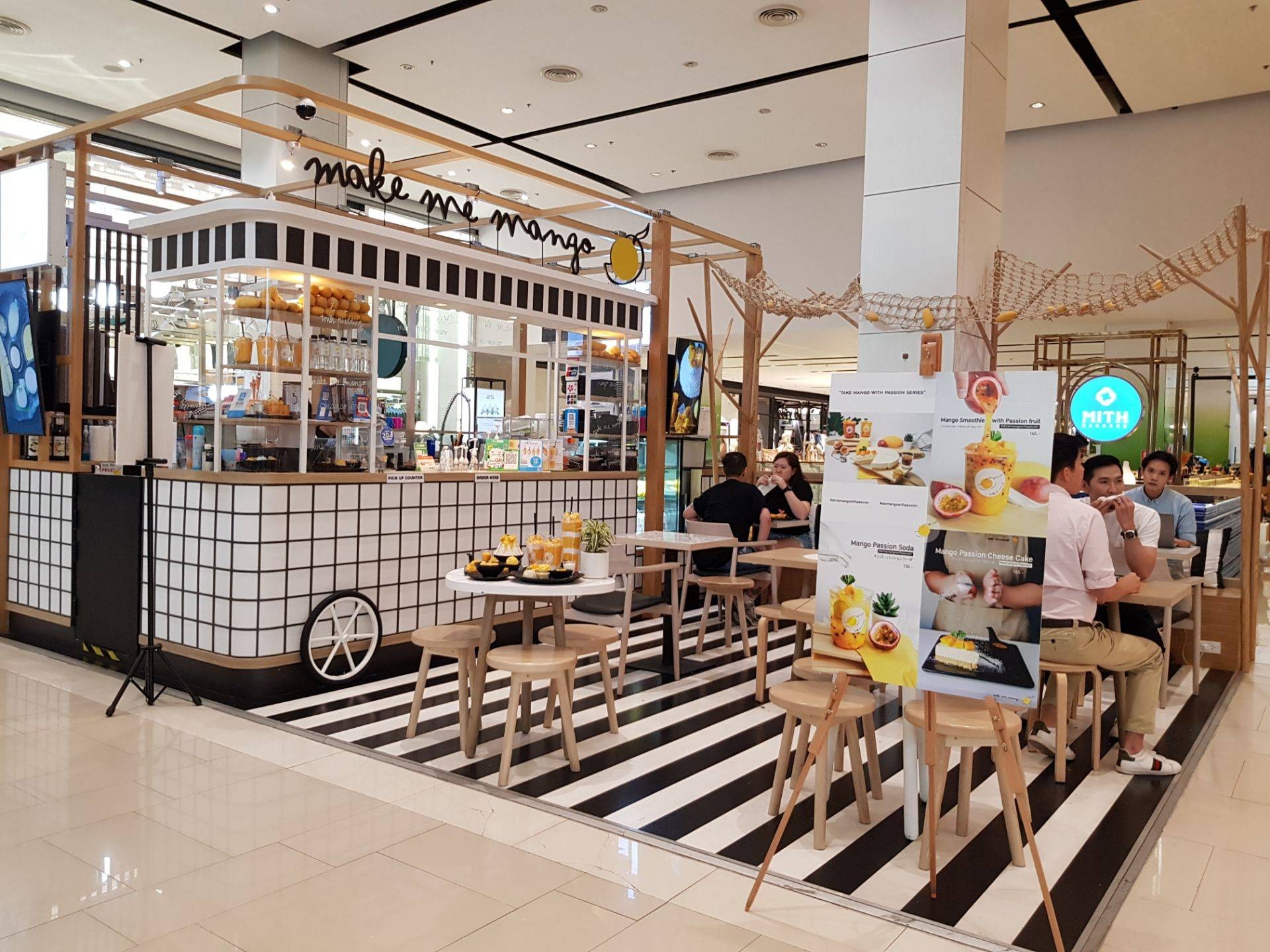 รีวิว Make Me Mango CentralWorld - ร้านคาเฟ่มะม่วงปั่น