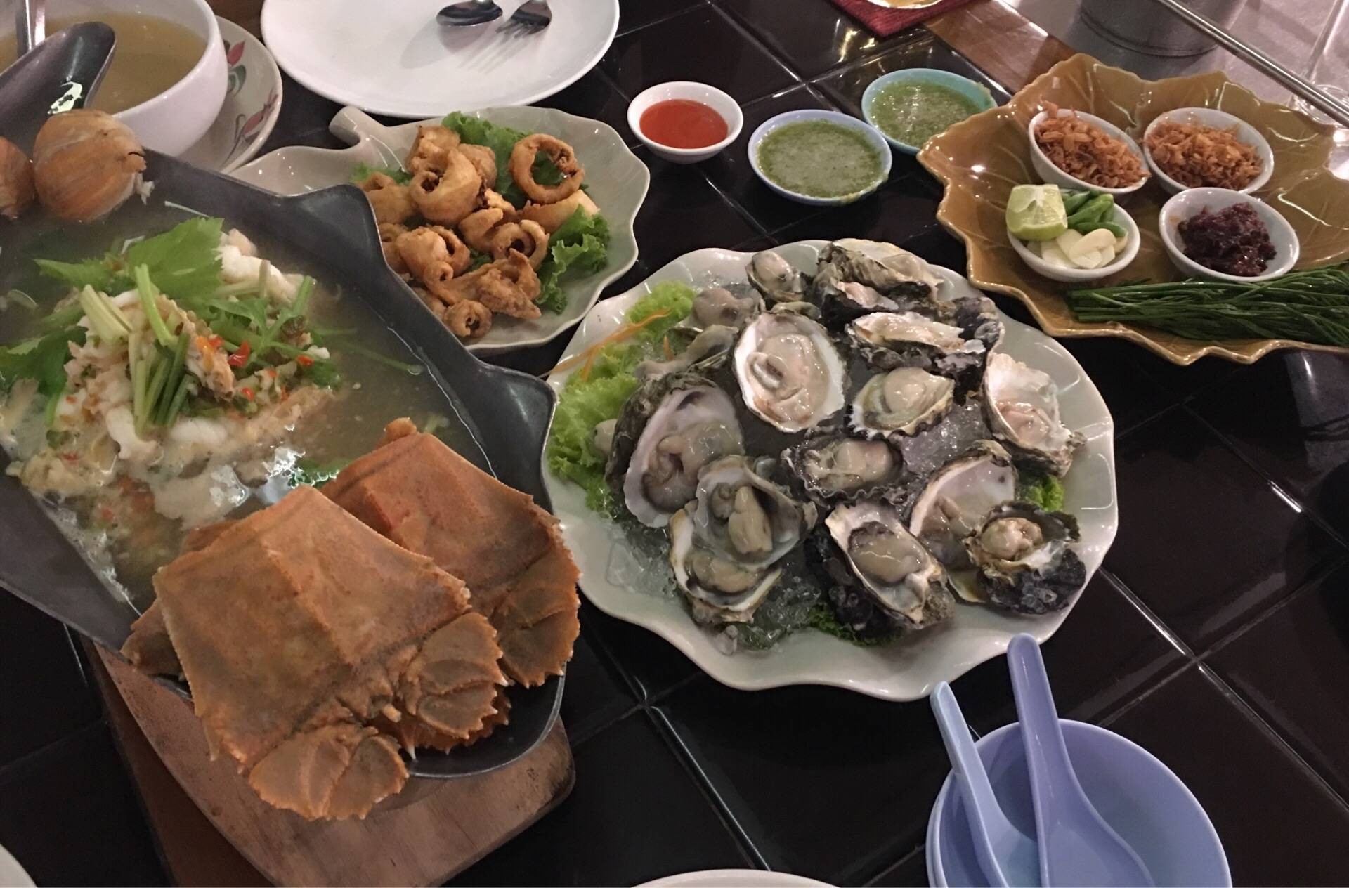 รูป Boss Thai & Seafood Restaurant (river)