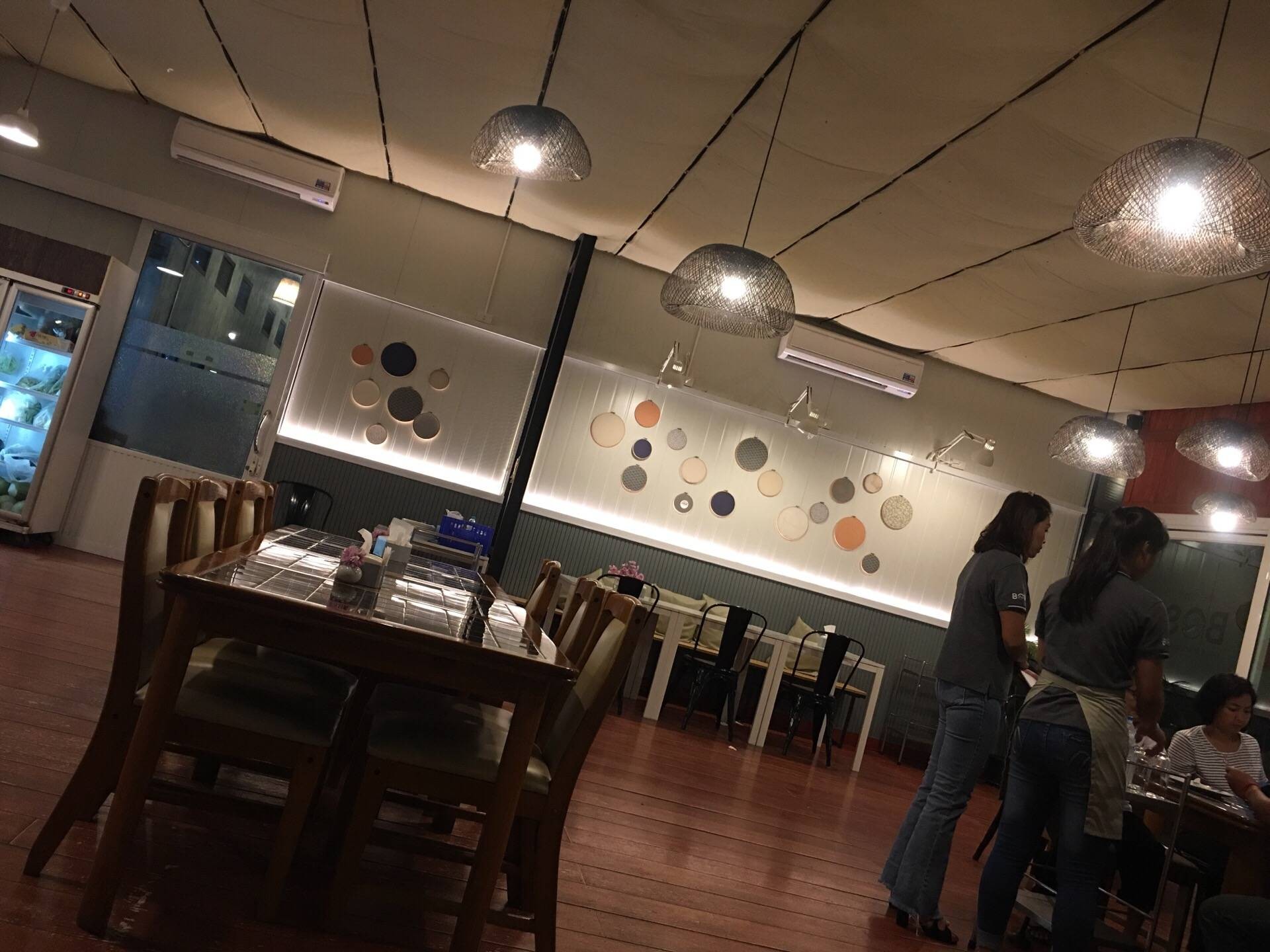 รูป Boss Thai & Seafood Restaurant (river)