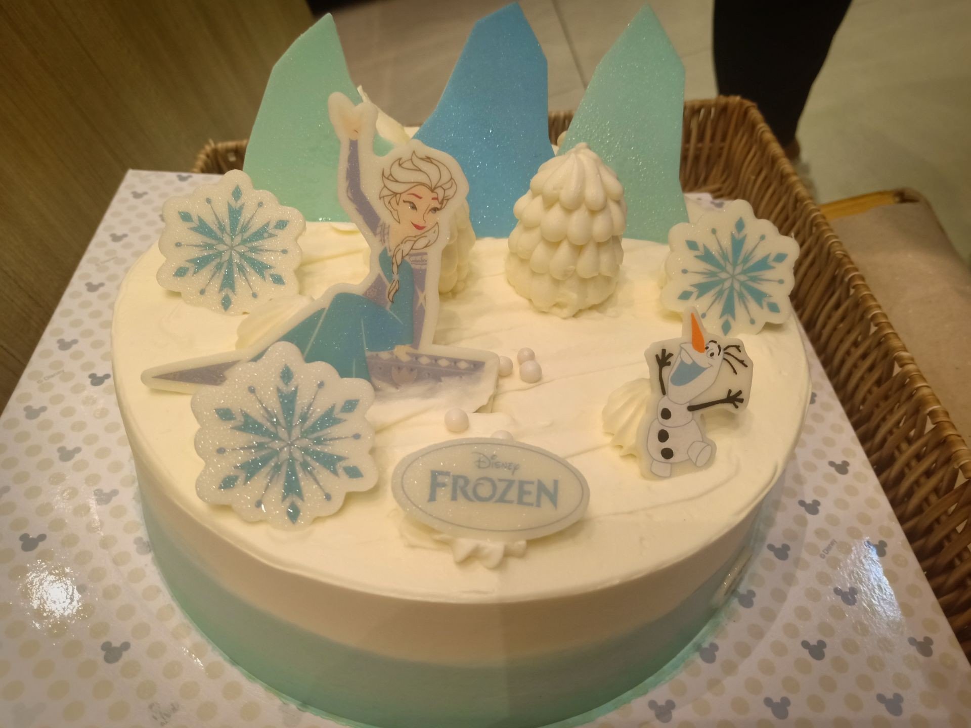 เค้กบัตเตอร์วนิลา เจ้าหญิงเอลซ่า ร้าน S&P Restaurant & Bakery วิสซ์ดอม ...