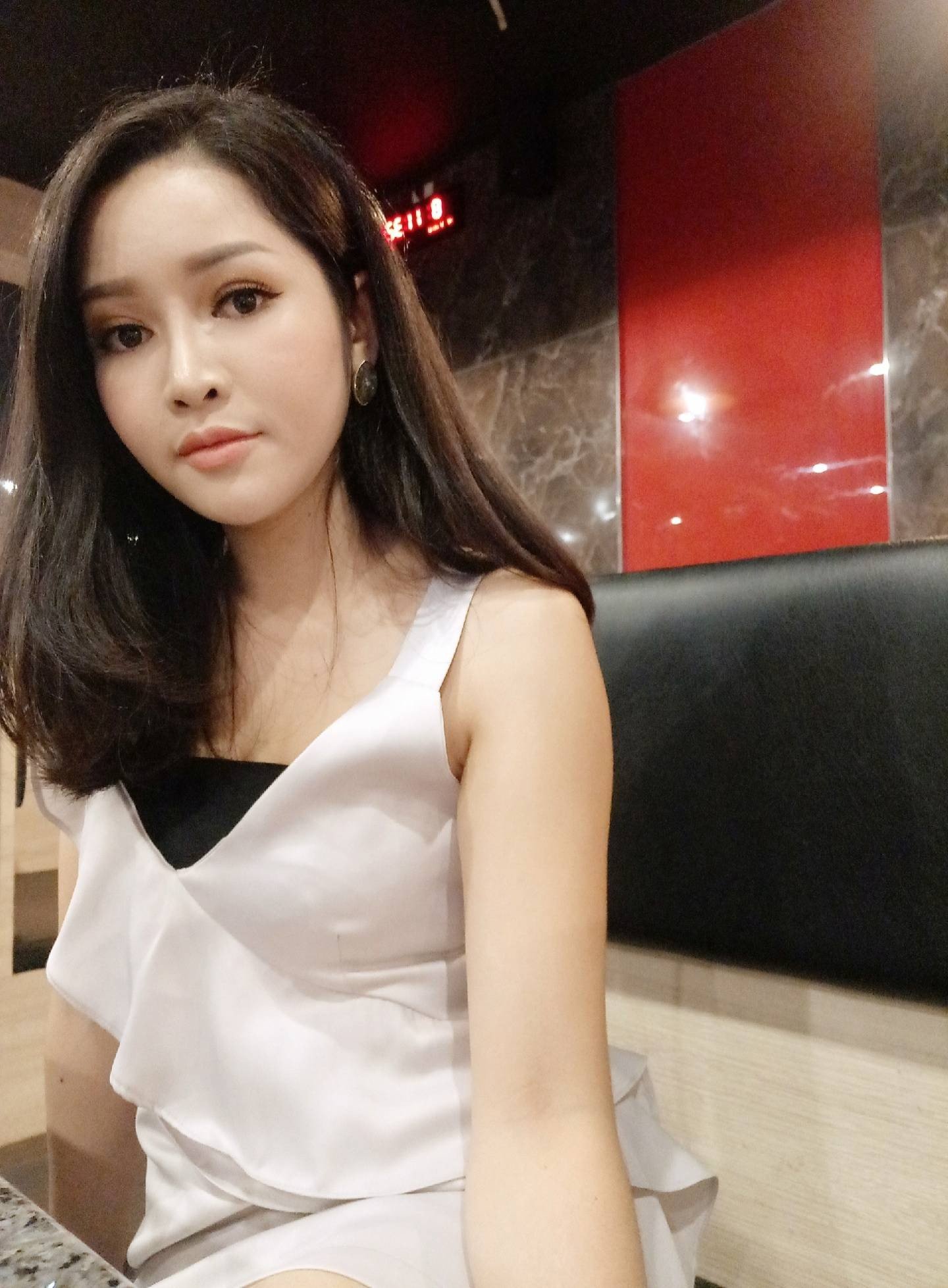 รีวิว EMMA Clinic แพรกษา - Filler คาง Botox กราม