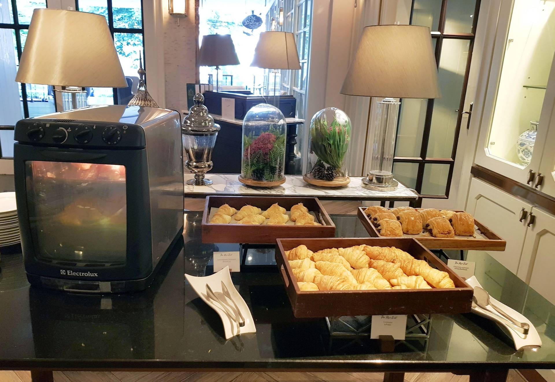 รีวิว Rain Tree Cafe The Athenee Hotel, Bangkok - Buffet อาหารเช้า ...
