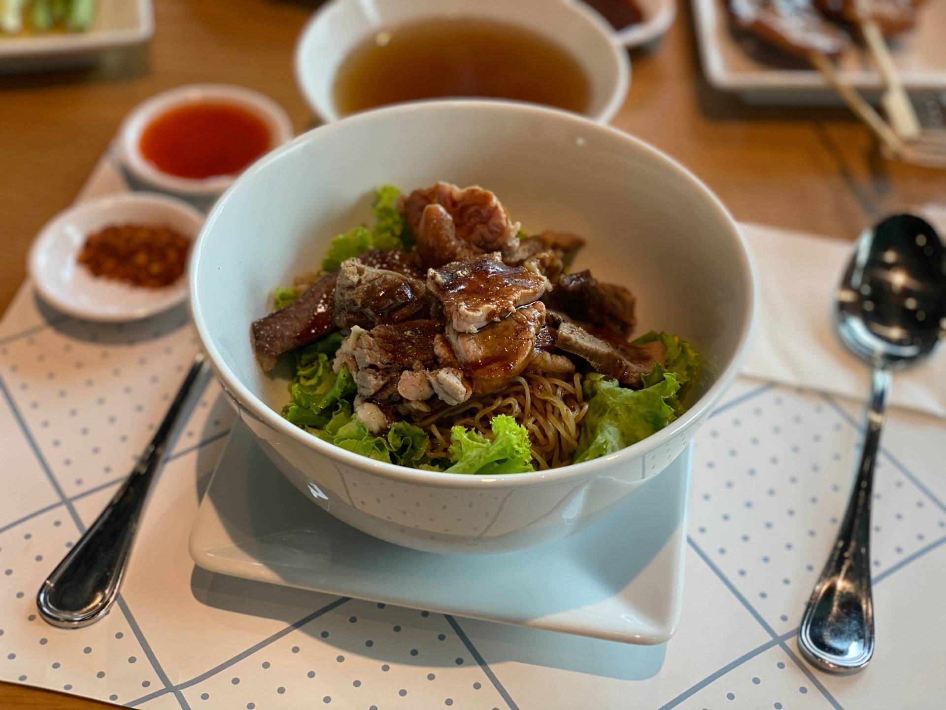 รีวิว Ten Sun Living house (Zen Central world) - น้ำก๋วยเตี๋ยวรสชาติดี ...