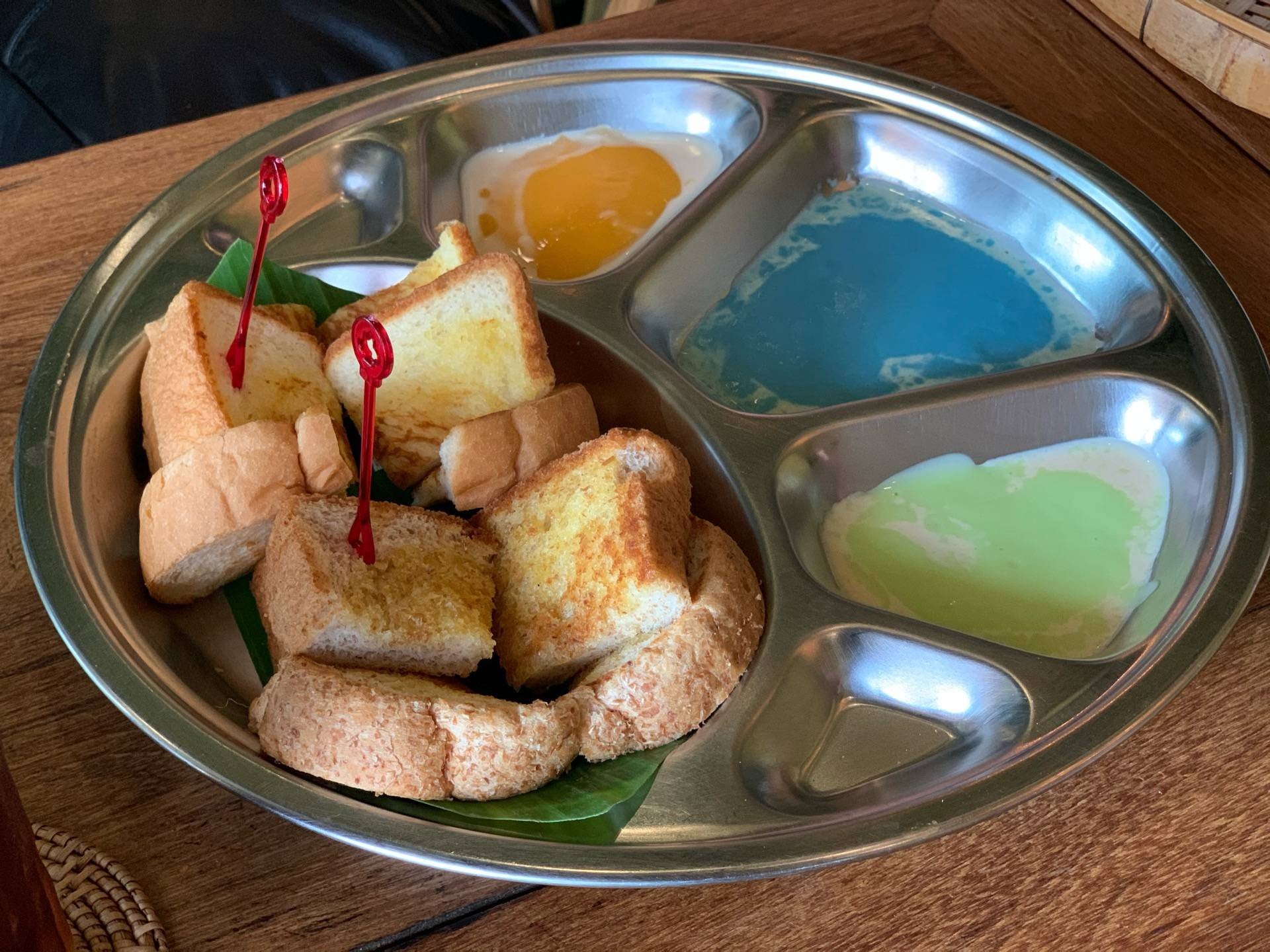 รีวิว ริง ริง Ring Ring Cafe and Bistro นิมมานเหมินท์ - ชอบร้านนี้มาก ...