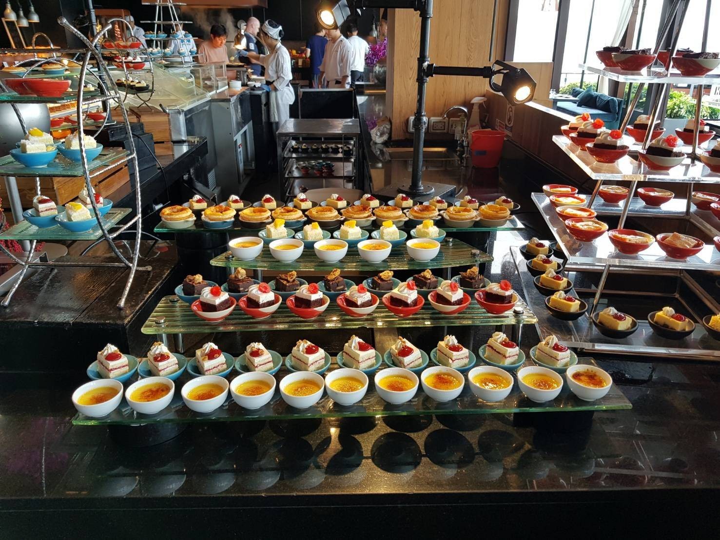 รีวิว Edge, Hilton Pattaya Hilton Pattaya Hotel - วิวสุดอลัง แต่อย่า ...