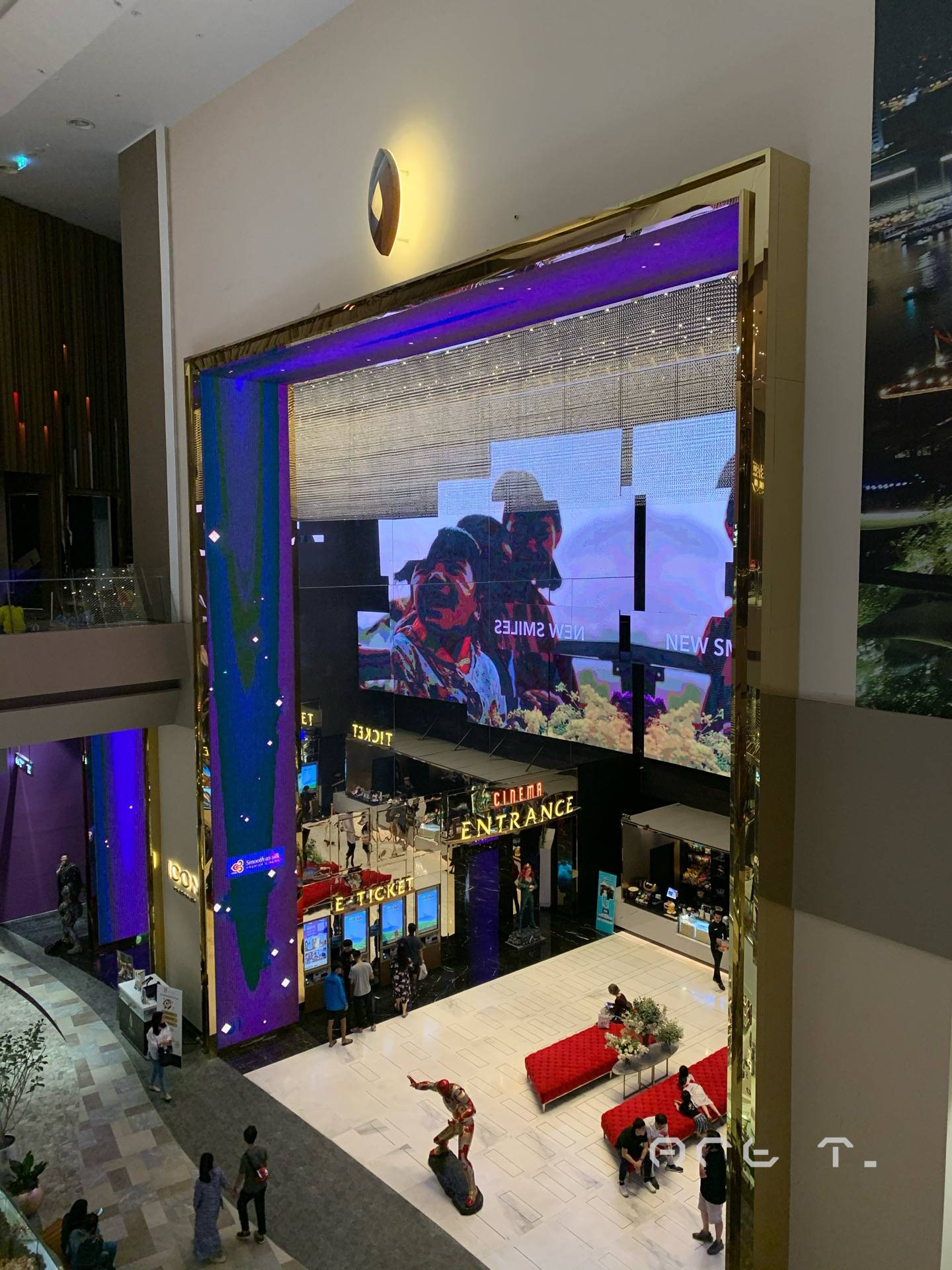 Icon Cineconic - รีวิวสถานที่ท่องเที่ยว