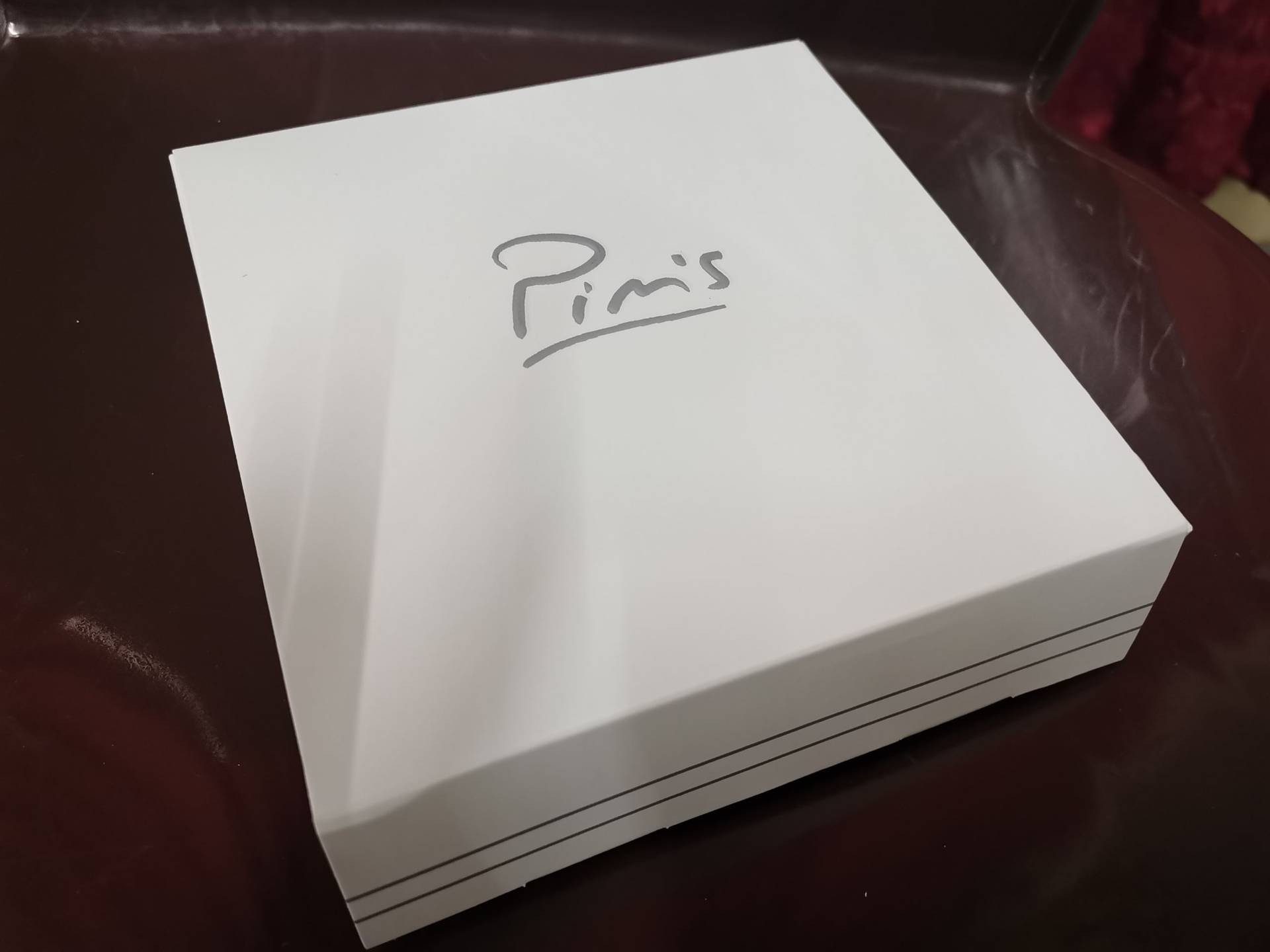 รีวิว Pim's อารีย์ - Packaging เรียบหรู ขนมดูน่าทาน