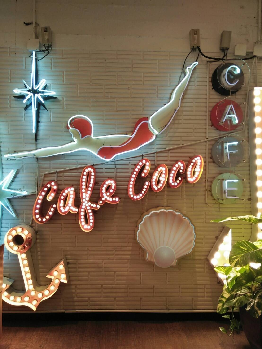 รีวิว Cafe Coco - Bangsaen - ตกดึกกับโปรโมชั่น 1 แถม 1