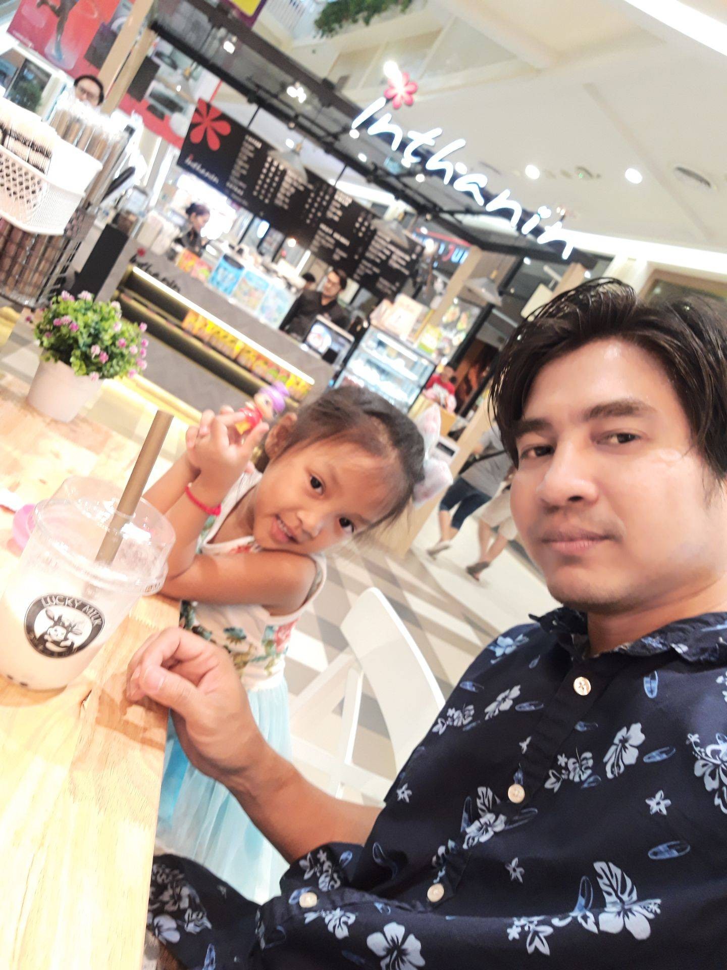 รีวิว Lucky Milk โลตัสบางพลี ชั้น1 - อร่อยมากคับ สั่งแบบหวานน้อย