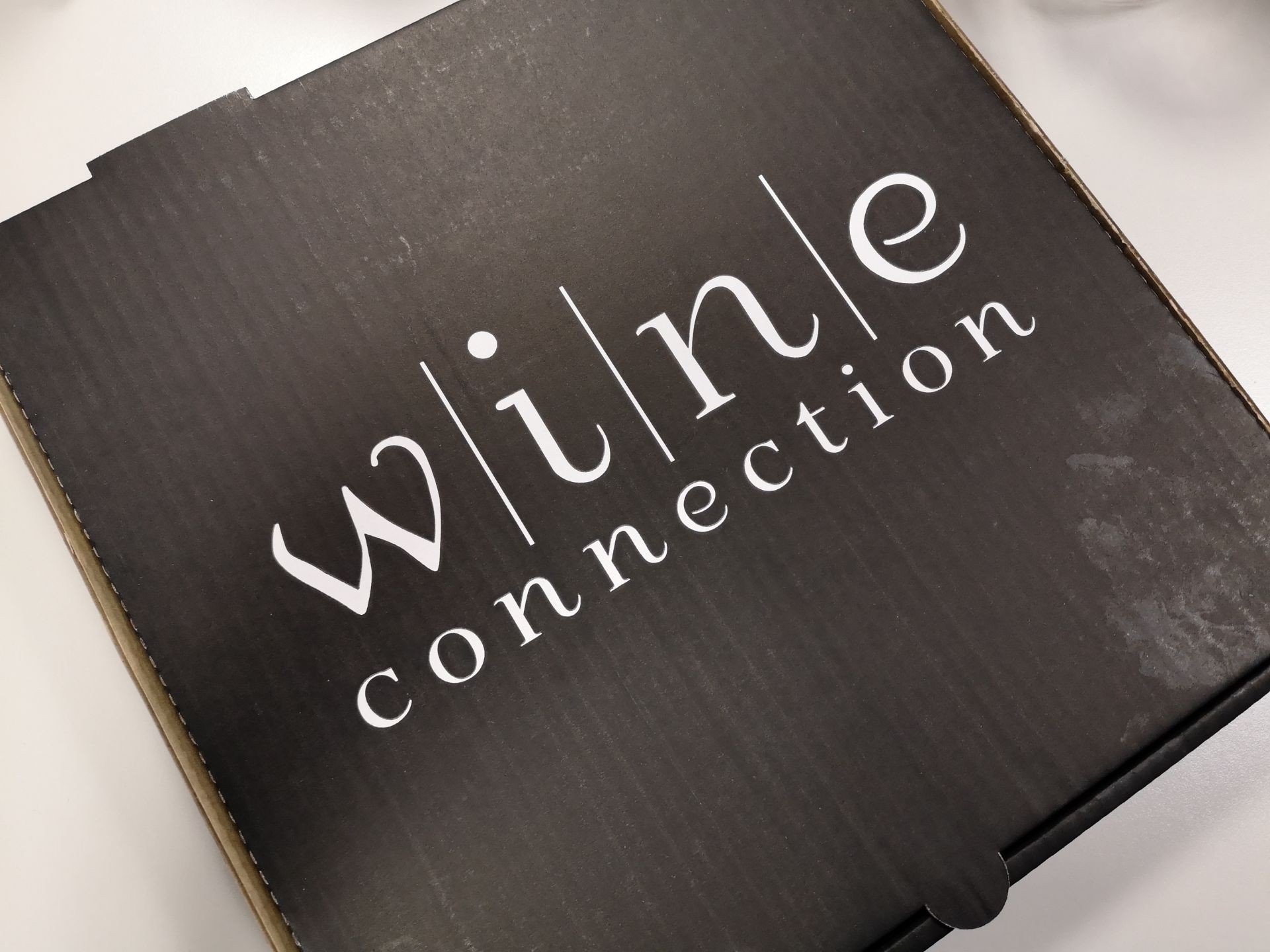 รีวิว Wine Connection Silom Complex - สั่ง PIZZA delivery ครั้งแรกจากร้านนี้