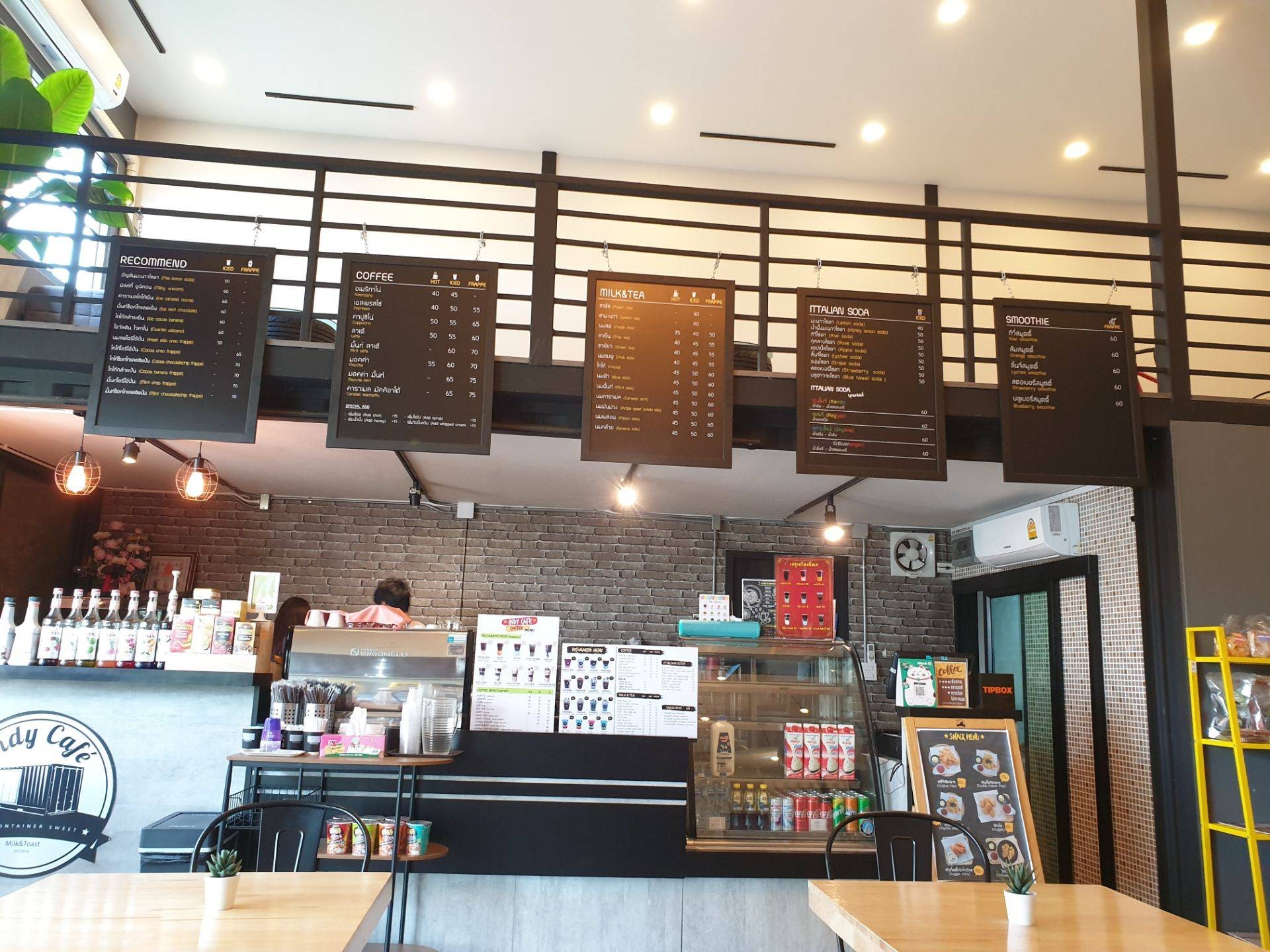 รีวิว Indy Café (อินดี้ คาเฟ่) กาแฟสด / โกโก้เข้มข้น - ร้านกาแฟขนาดกะทัดรัด