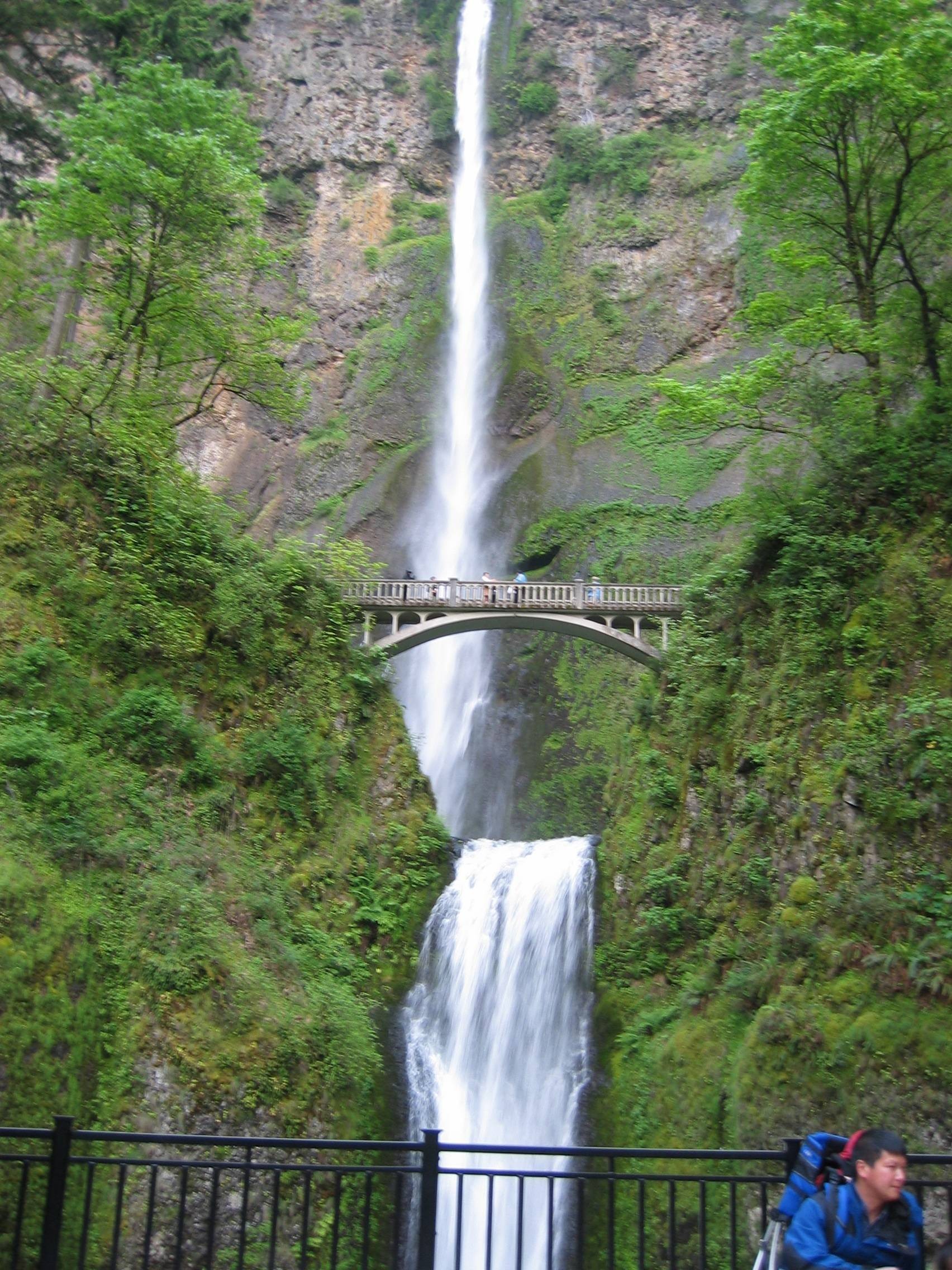 Multnomah Falls - รีวิวสถานที่ท่องเที่ยว