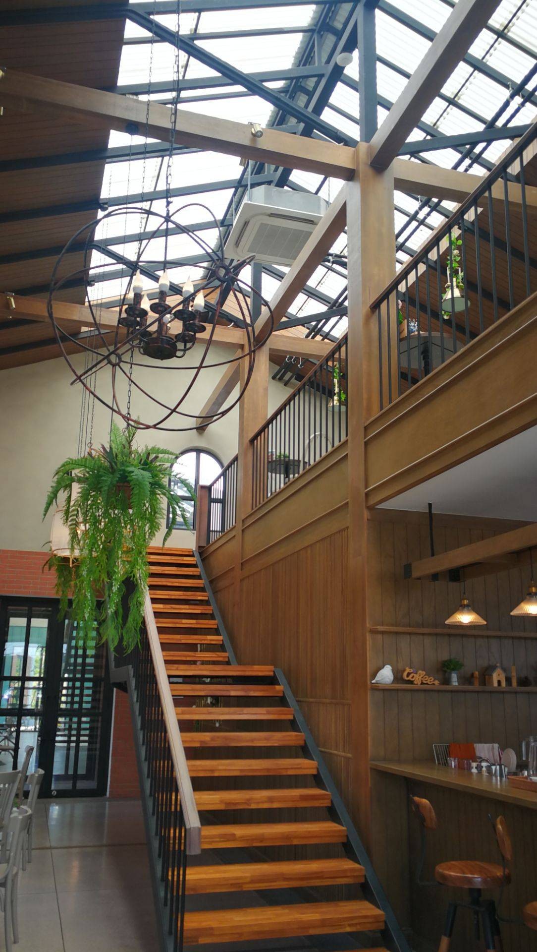 รีวิว Cafe Monte - Cafe บรรยากาศดี วิวทิวเขาและดอกหญ้า