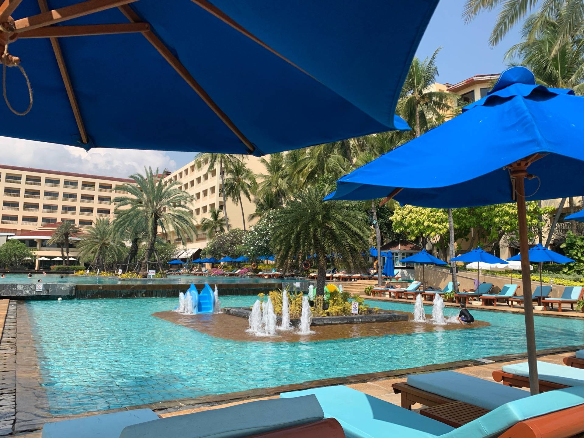 รีวิว โรงแรมดุสิตธานี Dusit Thani หัวหิน - Lanai room (pool access ...