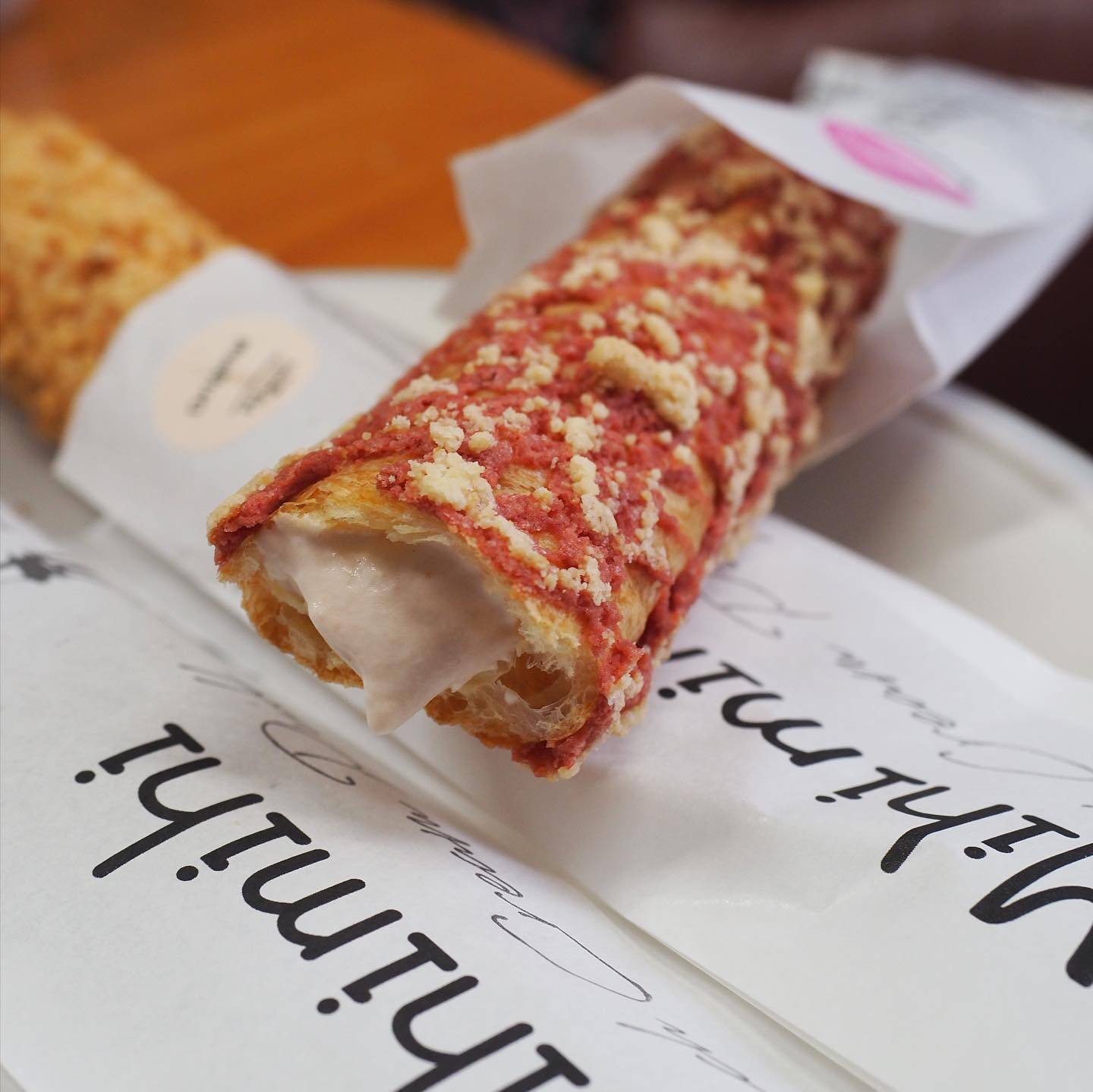 รีวิว Mihimihi Thailand Siam Square One - ครีมพัฟสไตล์ฝรั่งเศสอร่อยหวานน้อย