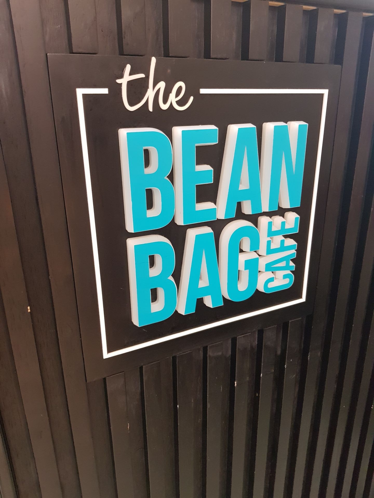 รีวิว The Bean Bag Cafe Westfield Liverpool - ลาเต้อาร์ตสวยกาแฟดี ...
