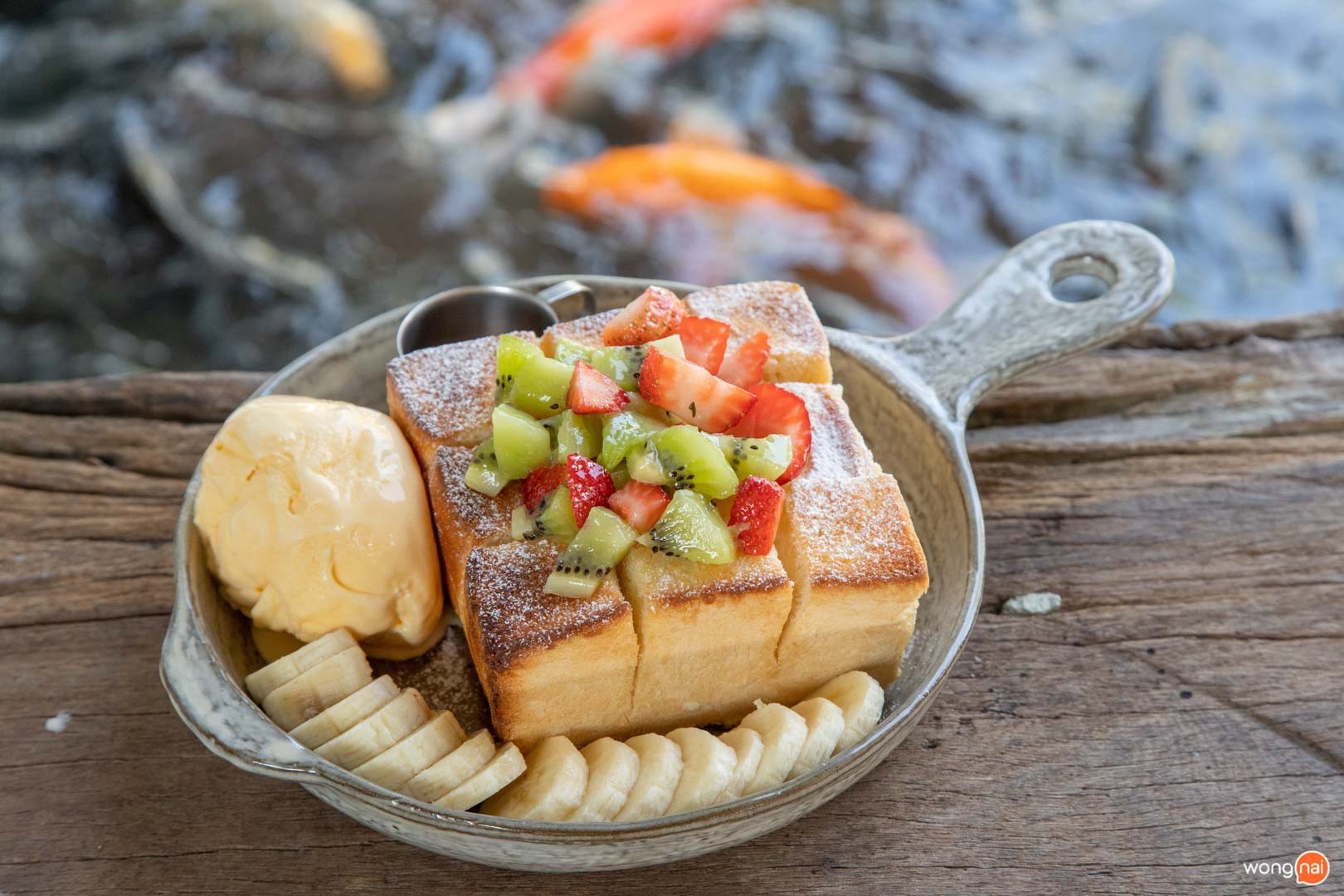 “Brick Box Coffee” ตาก จิบกาแฟกินอาหารเลิศรส พร้อมวิวสระน้ำ