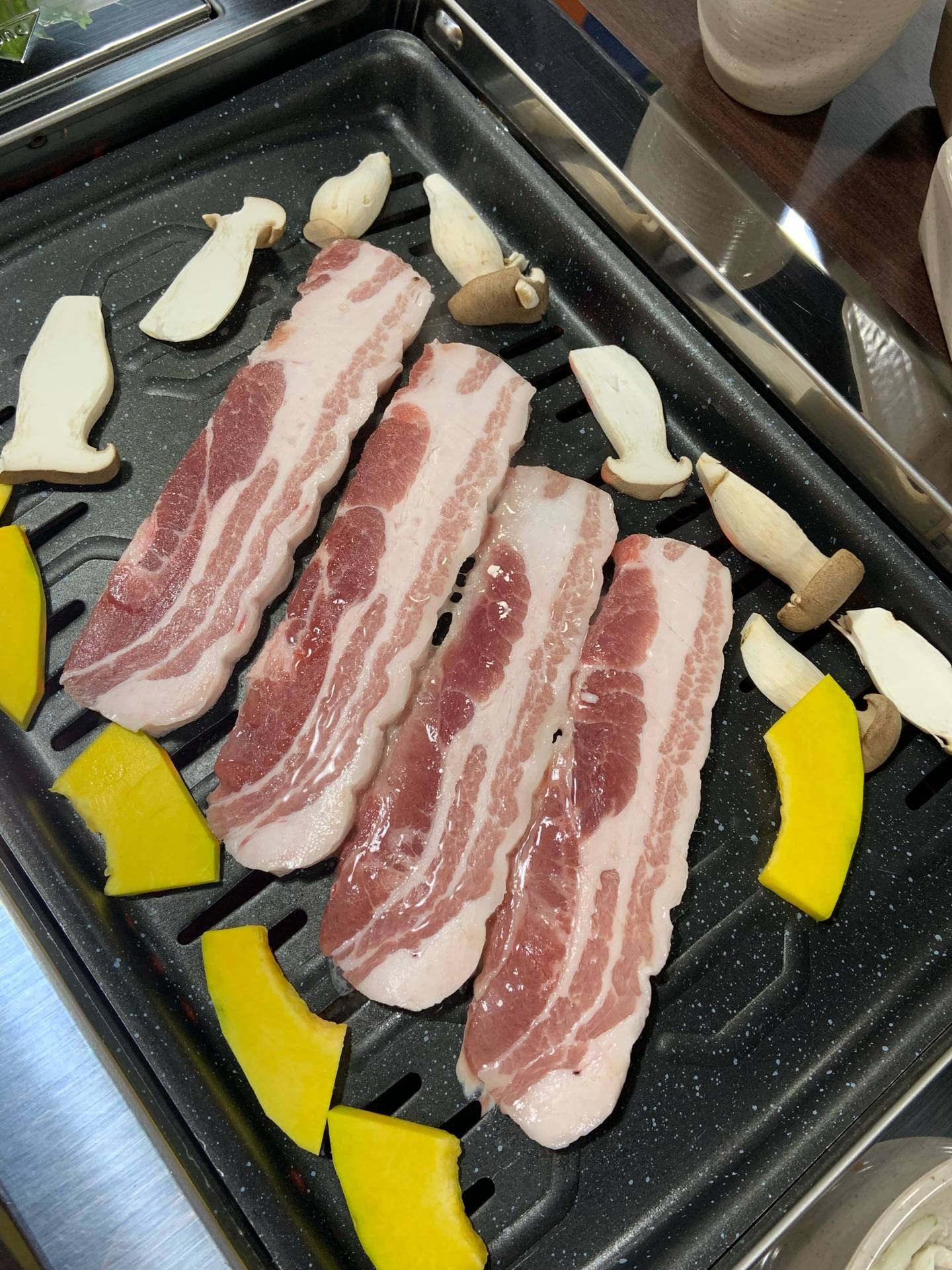 รีวิว Busan Bbq Korean Restaurant - อร่อยมาก เครื่องเคียงหลายอย่าง ...
