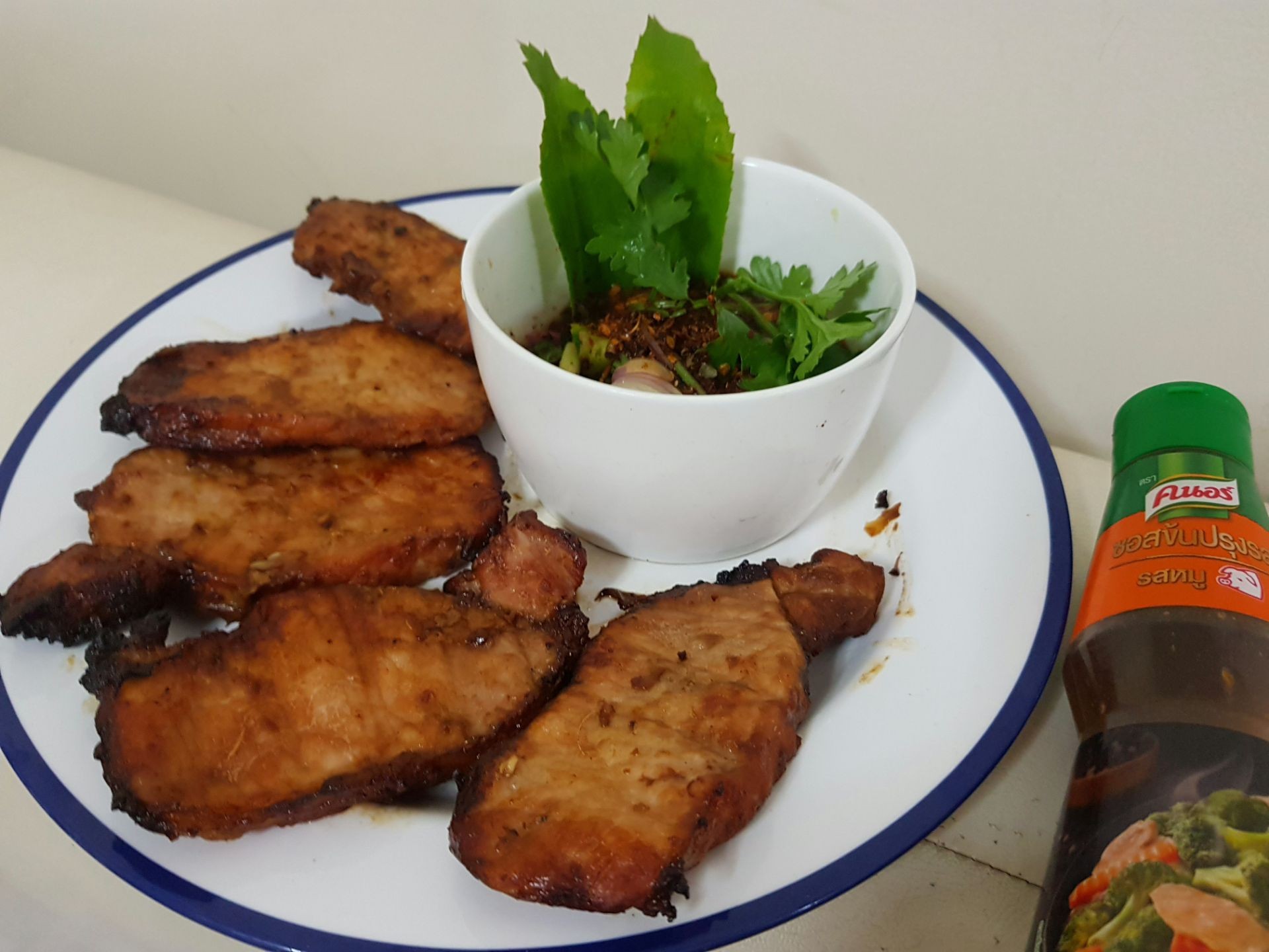 สูตร หมูอบกระเทียมพริกไทย พร้อมวิธีทำโดย DawDaw Homemade - Wongnai Cooking