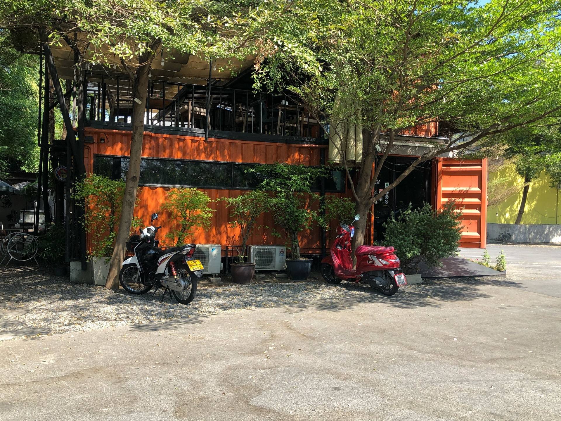 รูป BEHIND BARS (Cafe & Bistro)