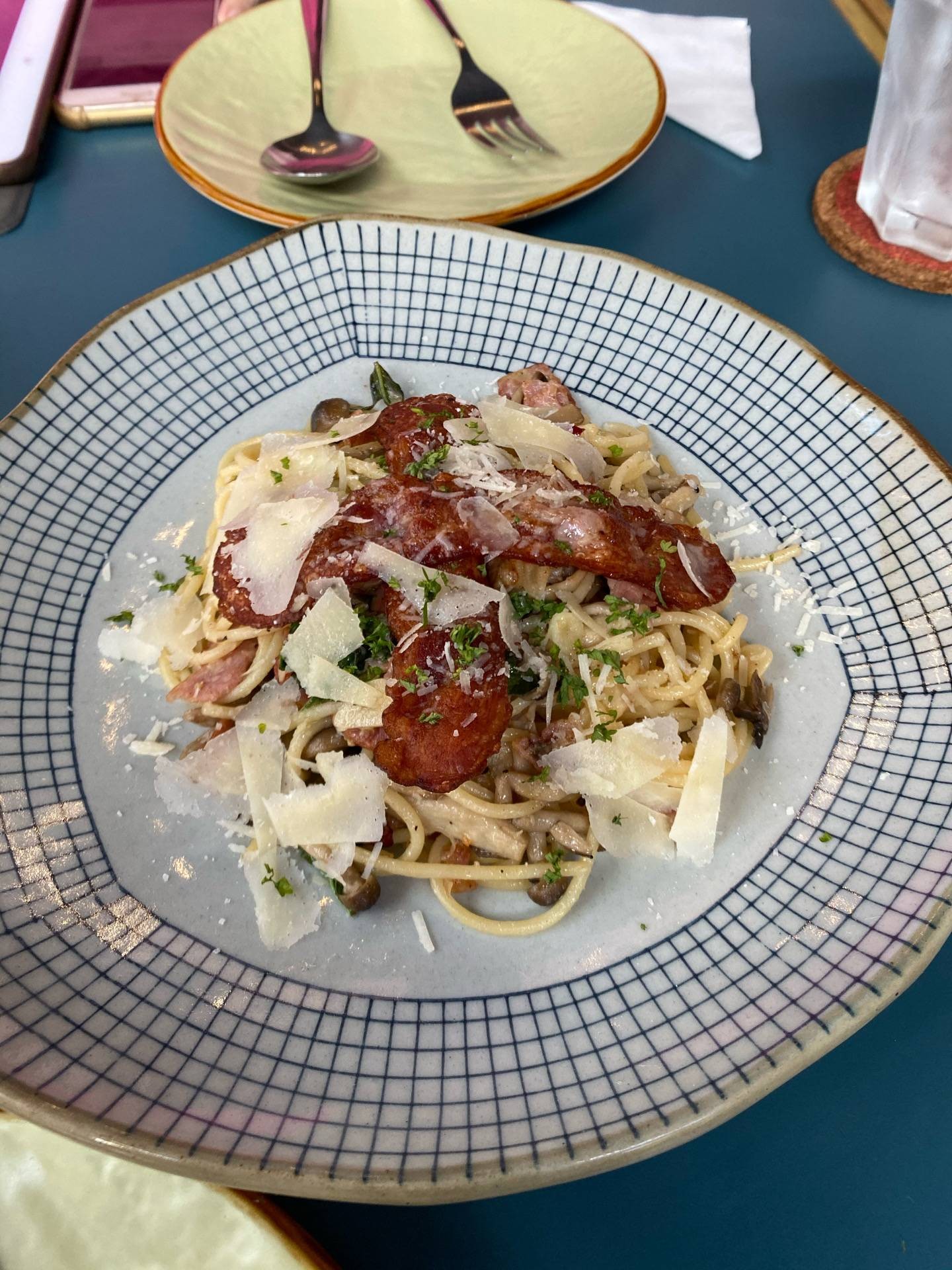 รีวิว GRAM Cafe สุขุมวิท 39 - อาหารดี ร้านเล็กไปนิสนึง