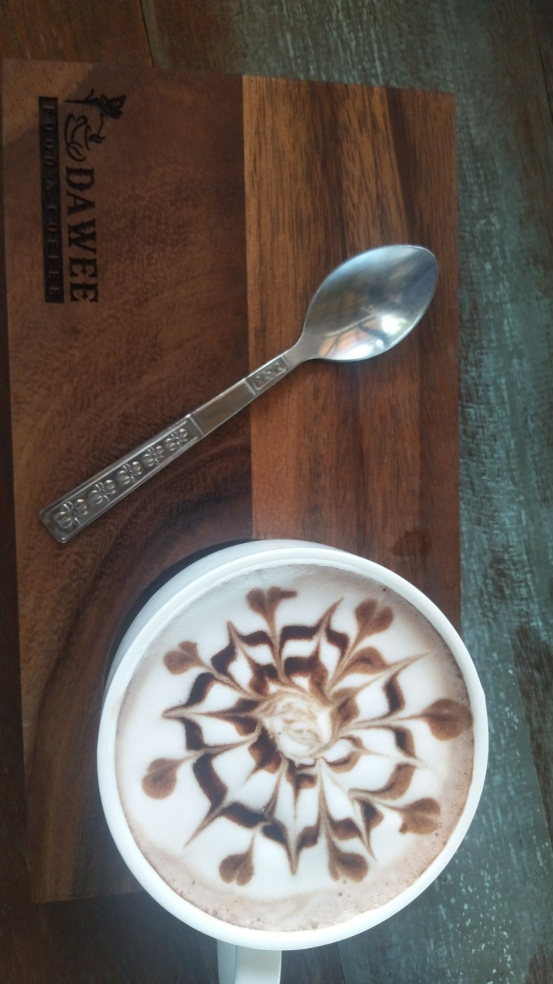 รีวิว Dawee จิบแฟแลกังหัน - อร่อย บรรยากาศดี - Wongnai