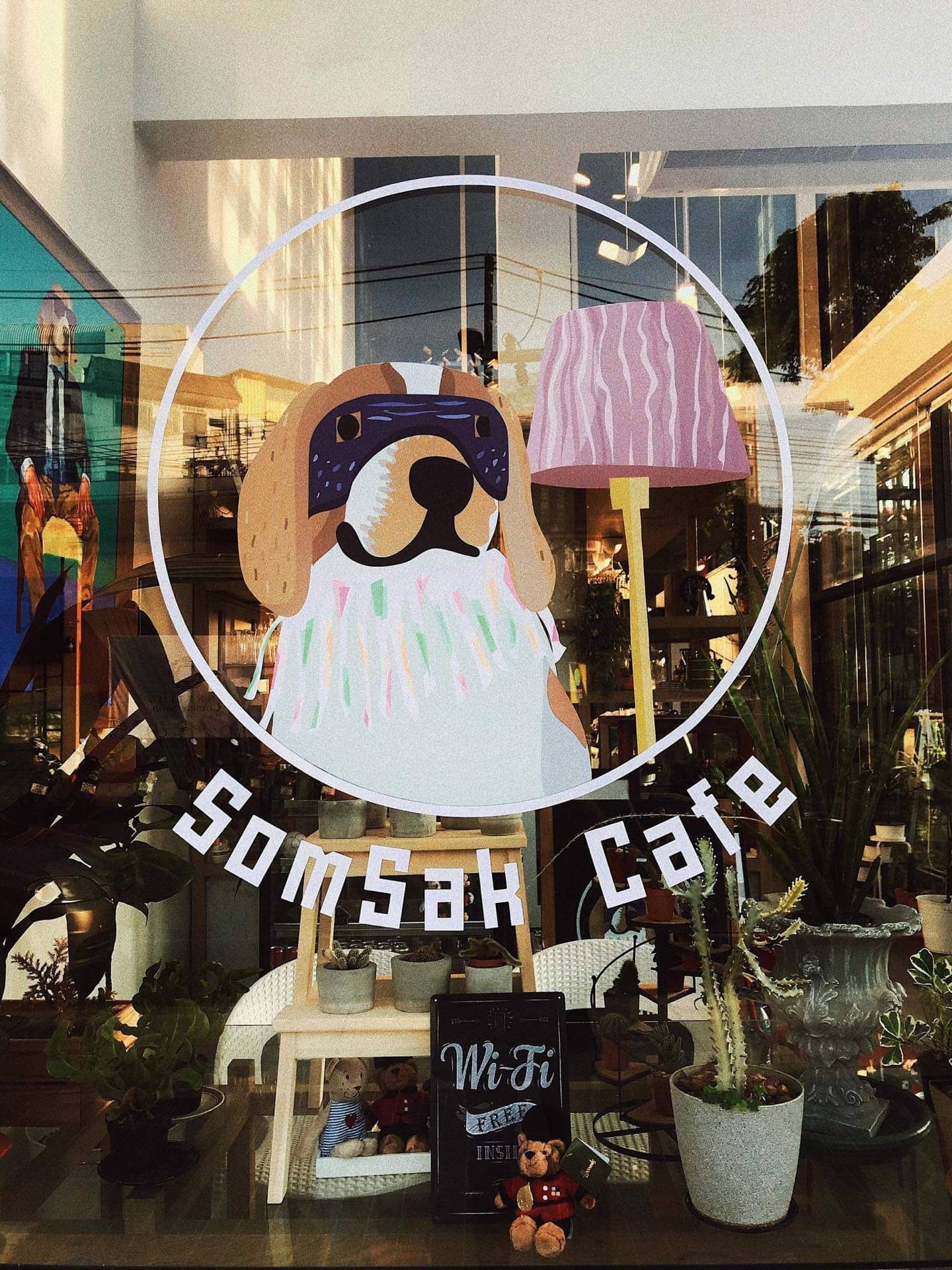 รีวิว SomSak Cafe - คาเฟ่นั่งชิว สบายตากับต้นแคคตัส