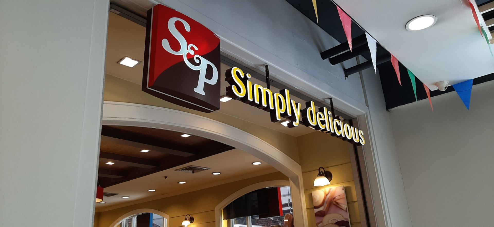 รีวิว S&P Restaurant & Bakery โรงแรมแกรนด์ไชน่า - กลับมาอีกครั้ง ที่ ...