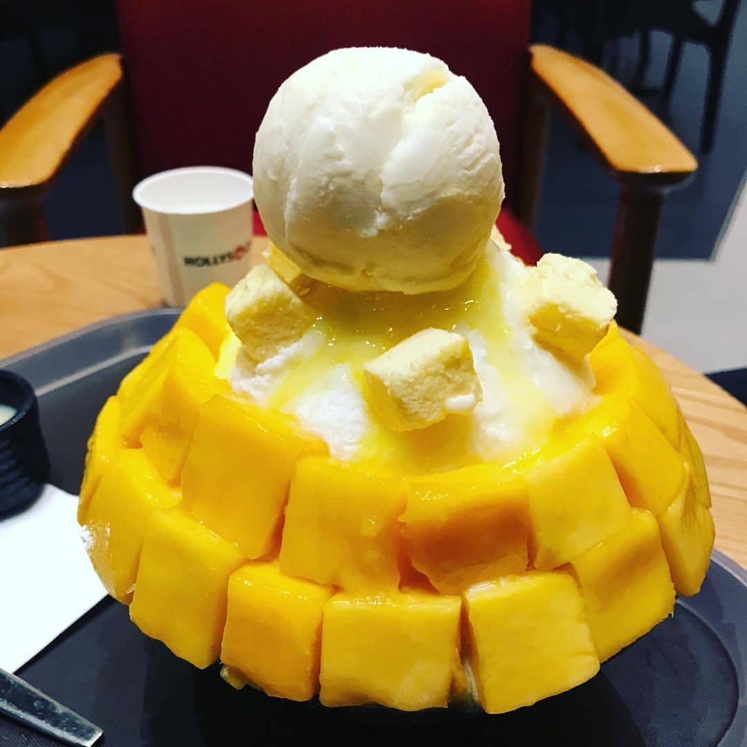 Mango Bingsoo ร้าน Hollys Coffee The Street