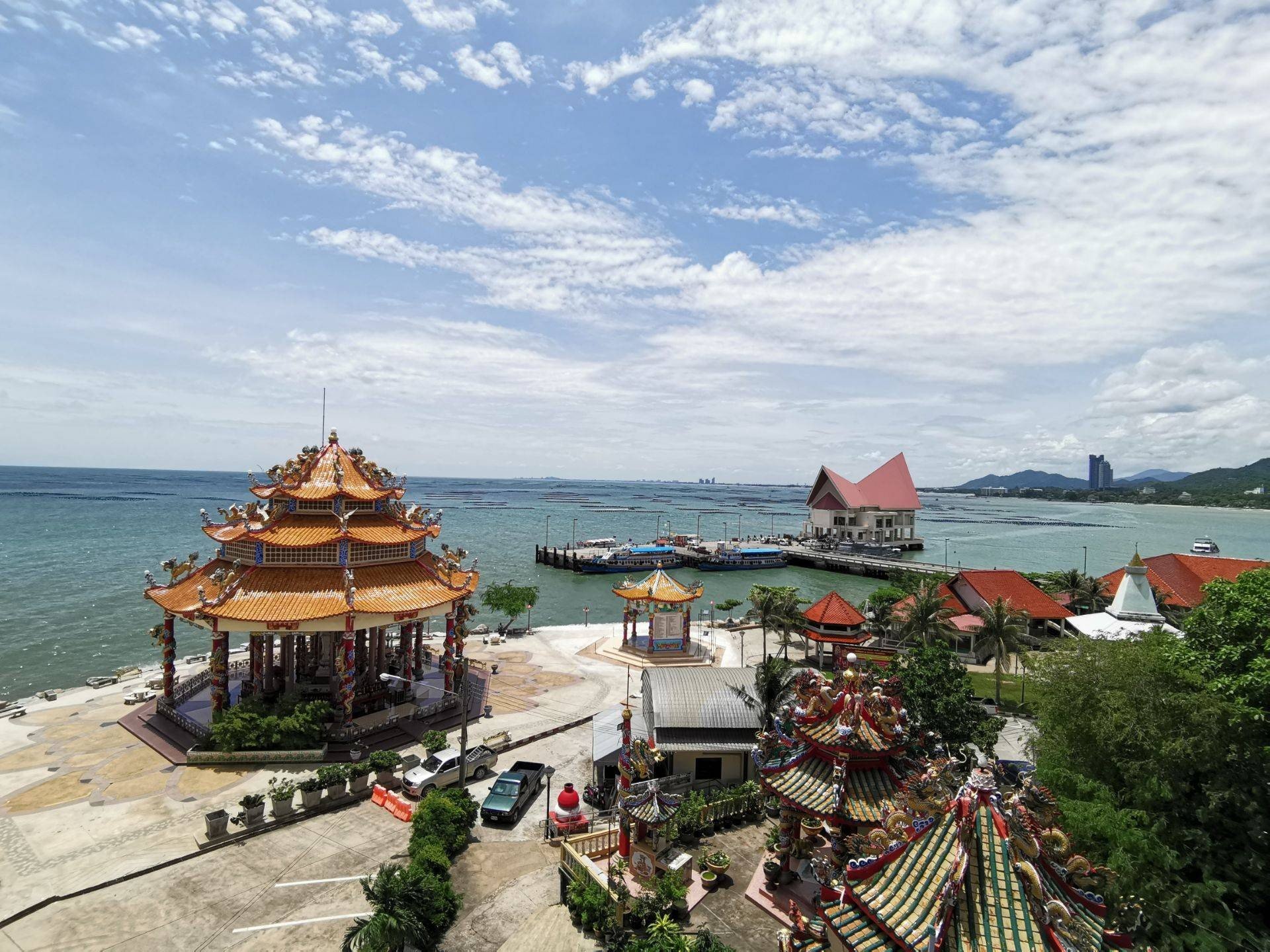 เกาะลอย ศรีราชา - รีวิวสถานที่ท่องเที่ยว