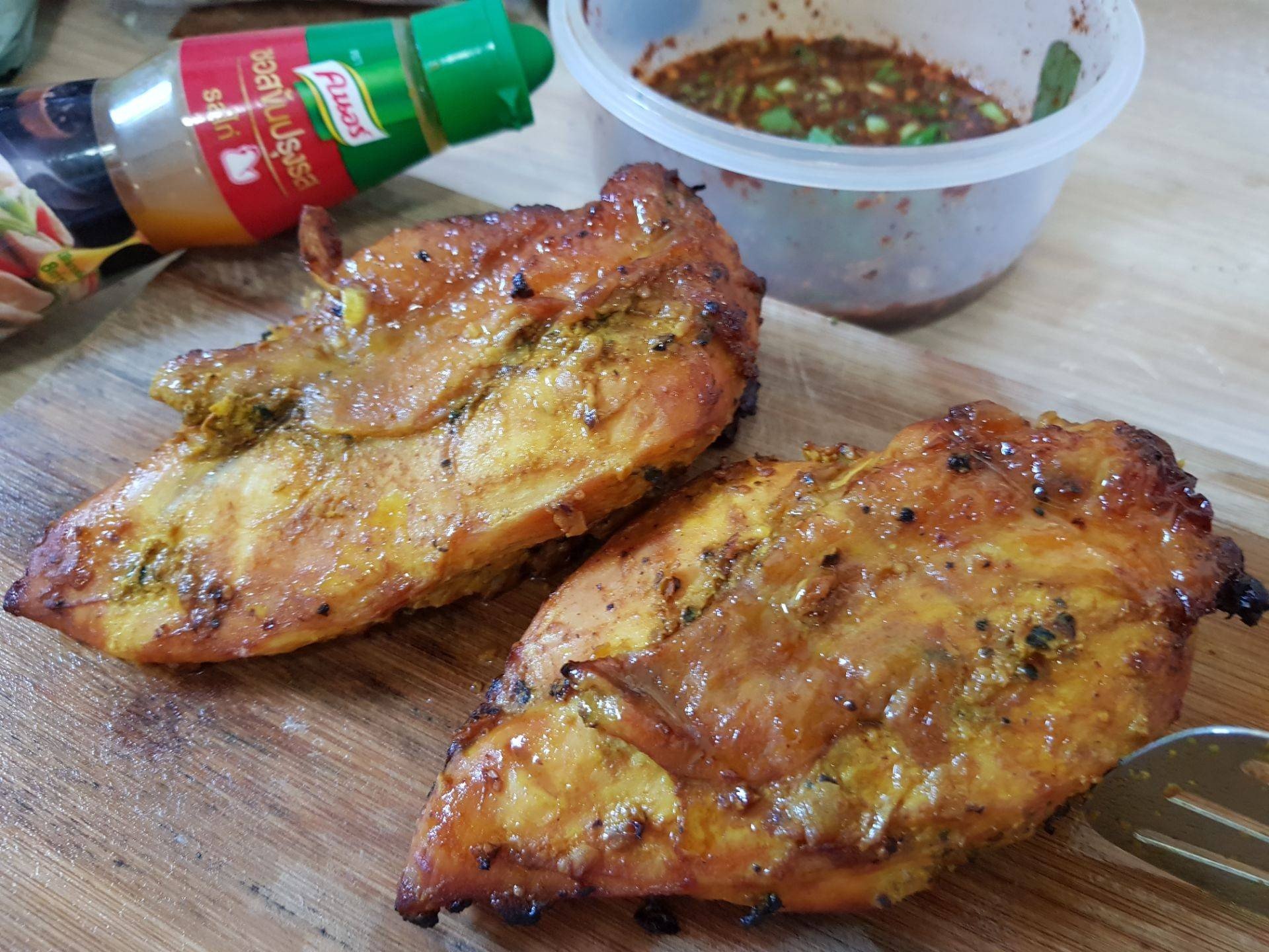 สูตร อกไก่ย่างขมิ้น พร้อมวิธีทำโดย DawDaw Homemade