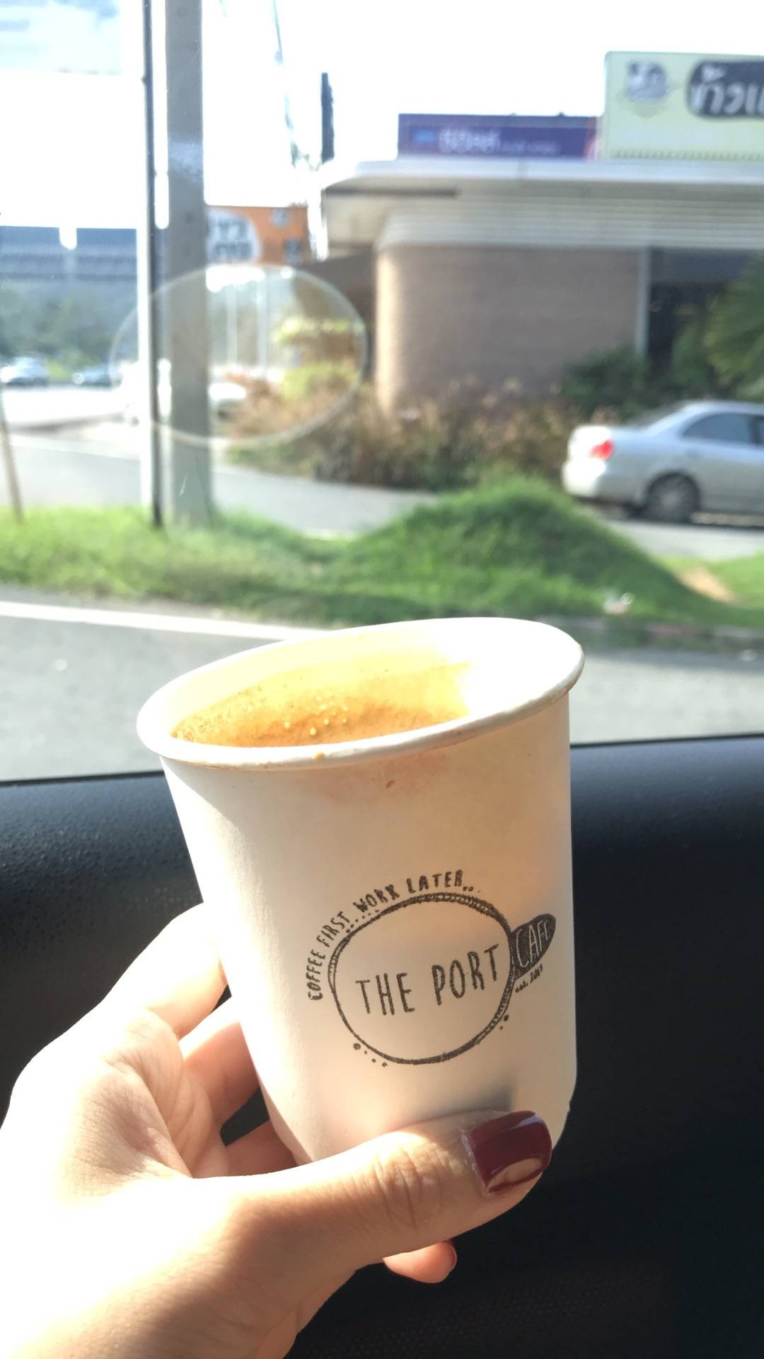 รีวิว The Port Cafe' - Flat white ดีมาก!! - Wongnai