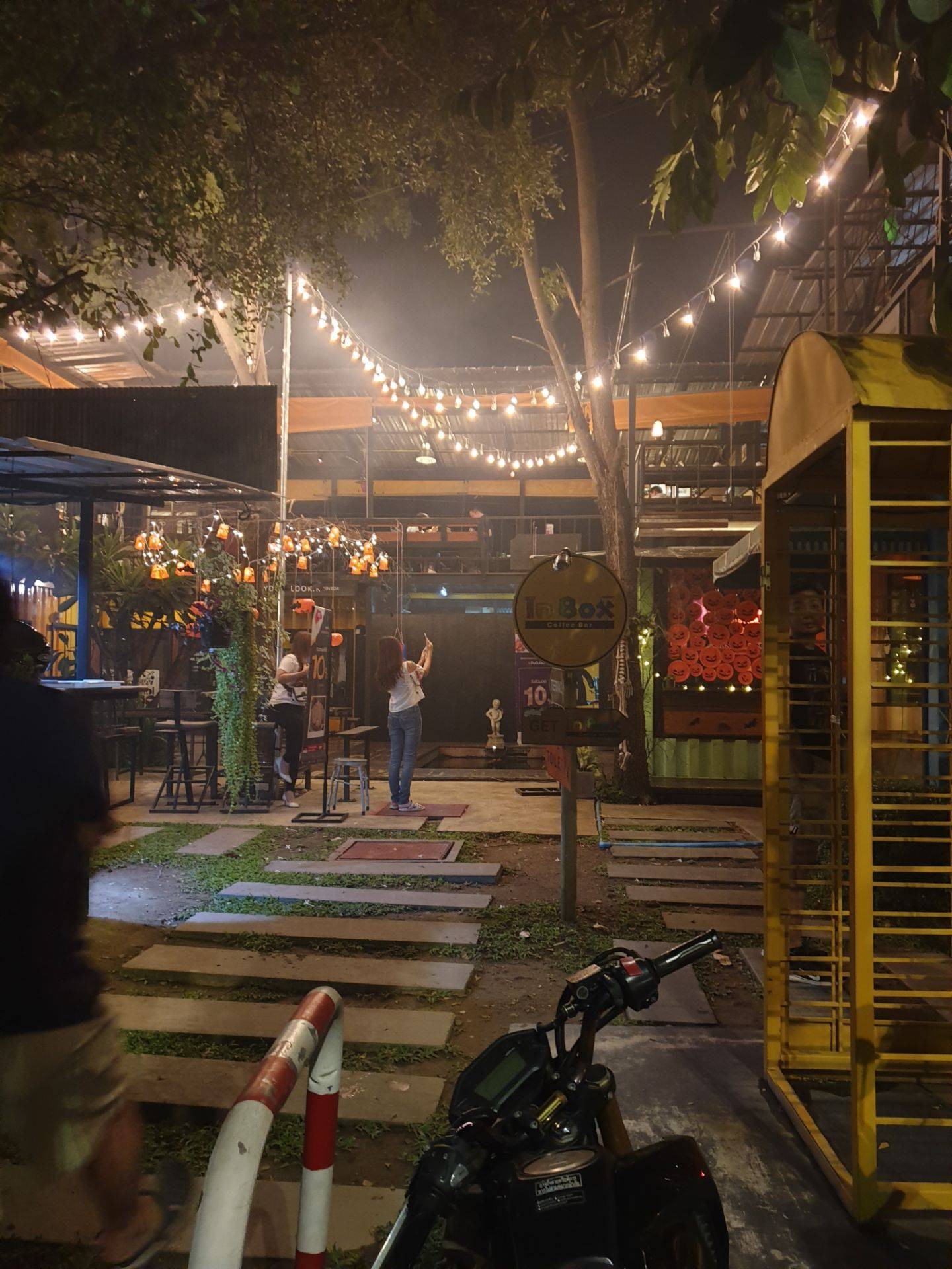 รีวิว Inbox Coffee Bar - อาหารรสชาติดี