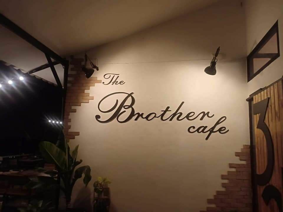 รีวิว The Brother Cafe - ร้านนั่งชิลๆ บรรยากาศดี