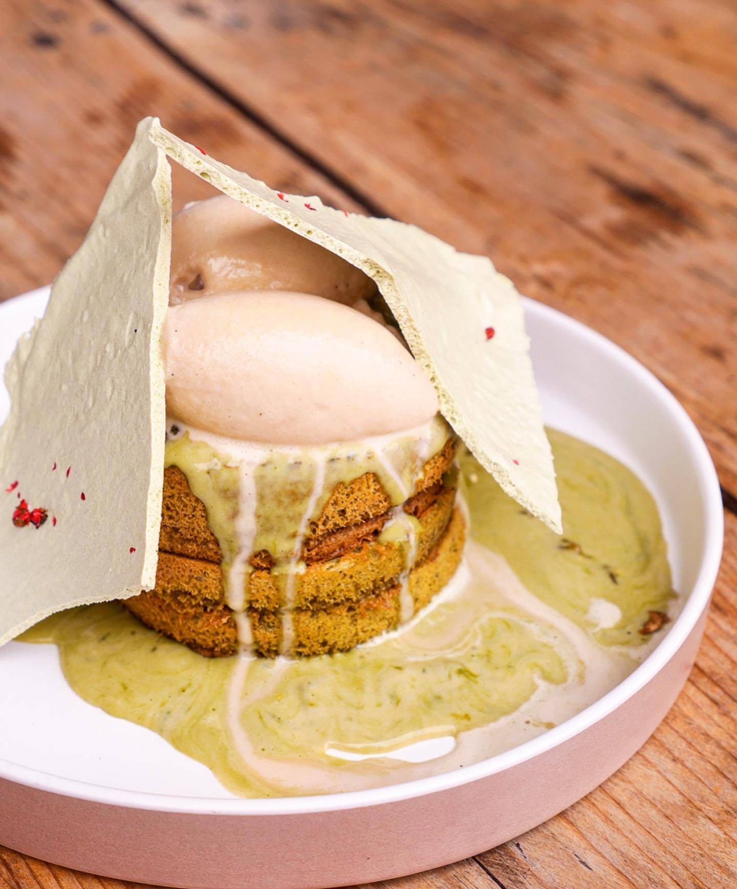 รีวิว White Bricks - Cute, friendly cafe in Mentone, run and own by ...