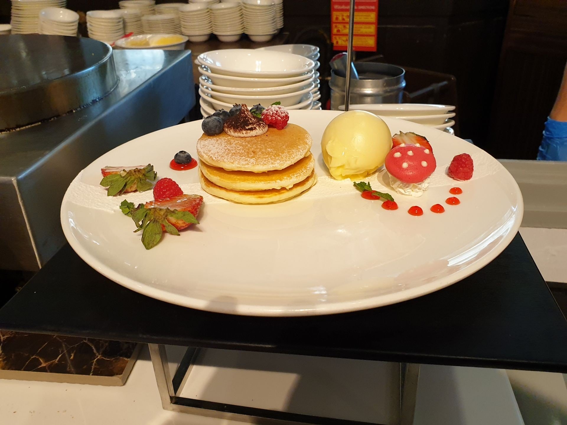 แพนเค้ก ร้าน The Berkeley Dining Room เดอะพาลาเดียมเวิลด์ช็อปปิ้ง - Wongnai