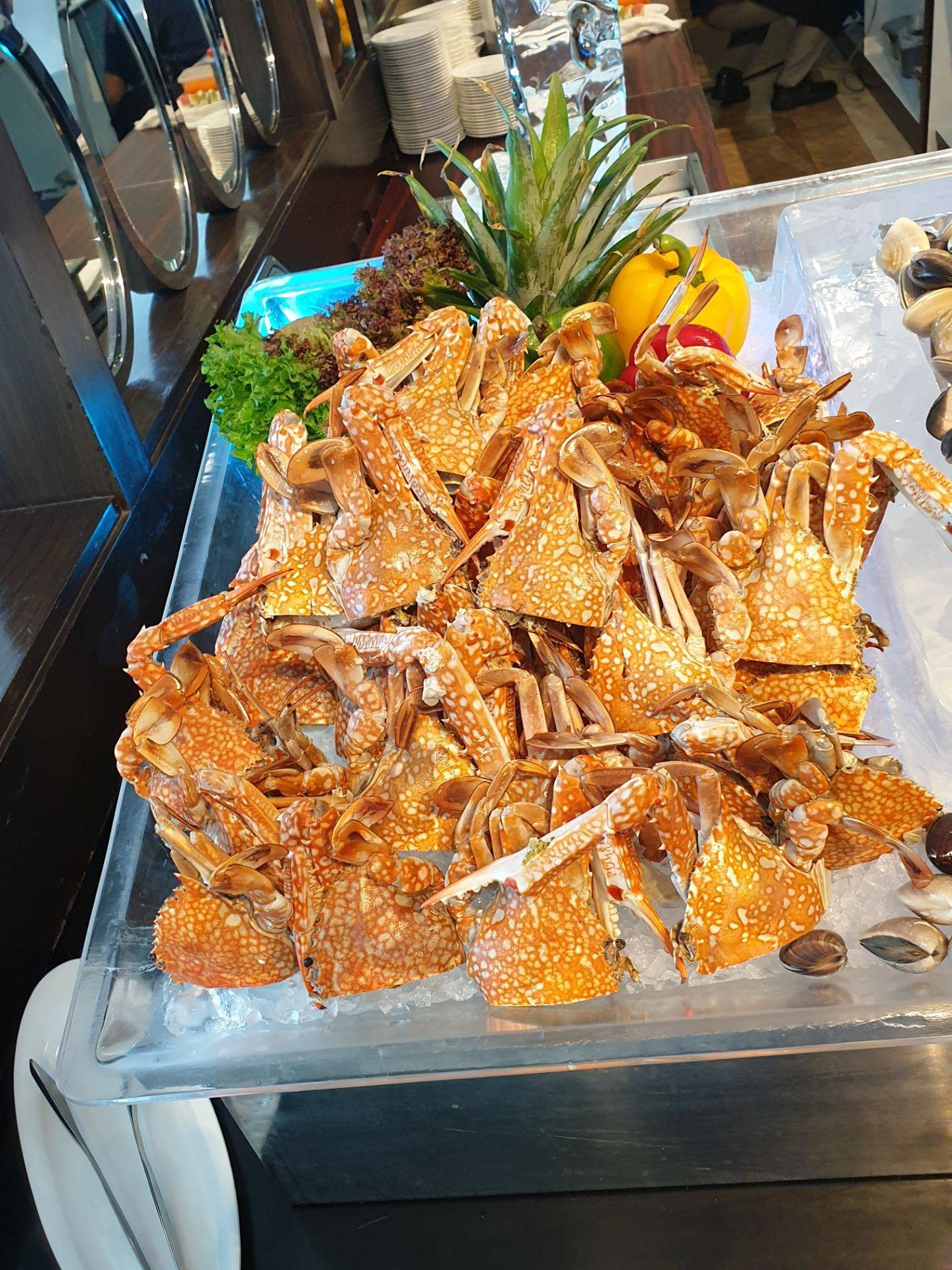 ปูม้าไข่ ร้าน The Berkeley Dining Room เดอะพาลาเดียมเวิลด์ช็อปปิ้ง ...